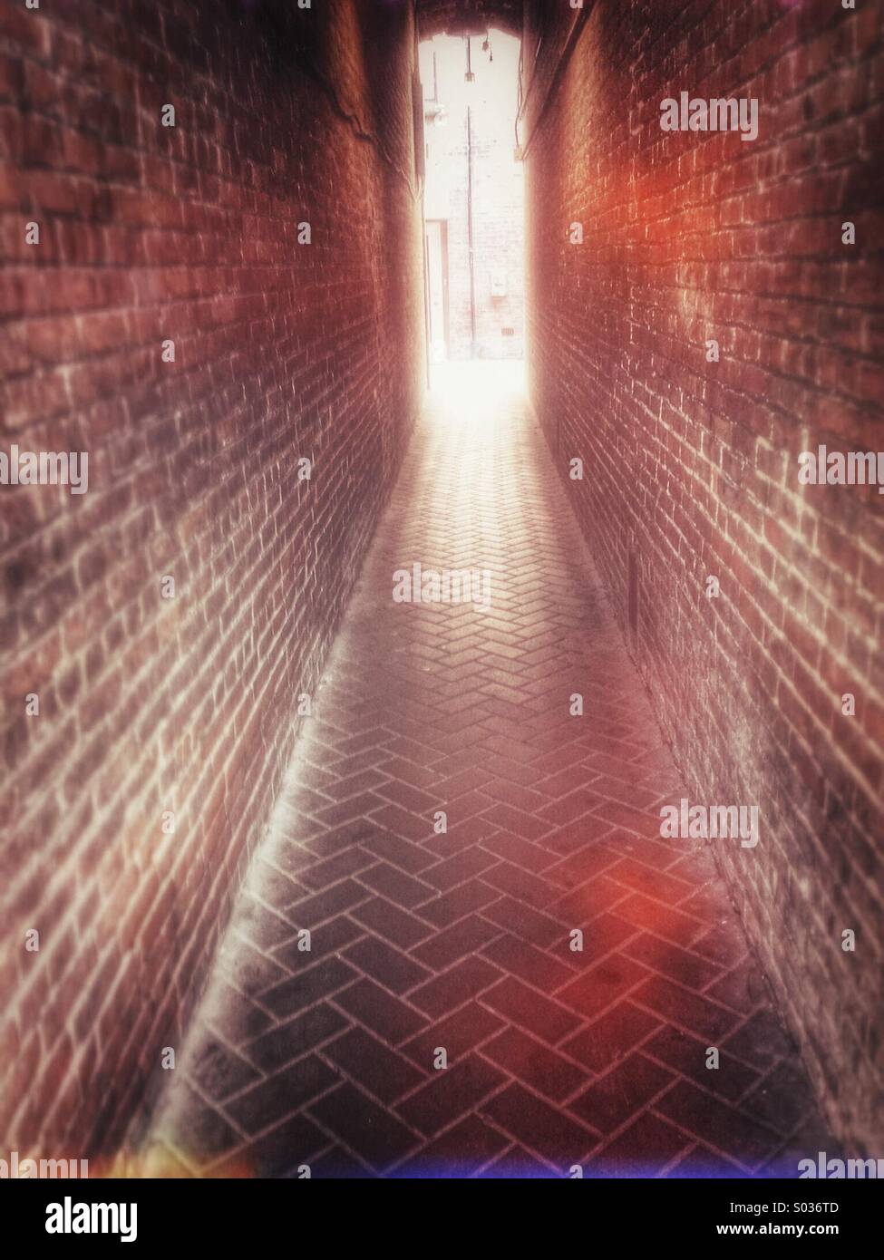 Red Brick Alley High Resolution Stock Photography and Images - Alamy