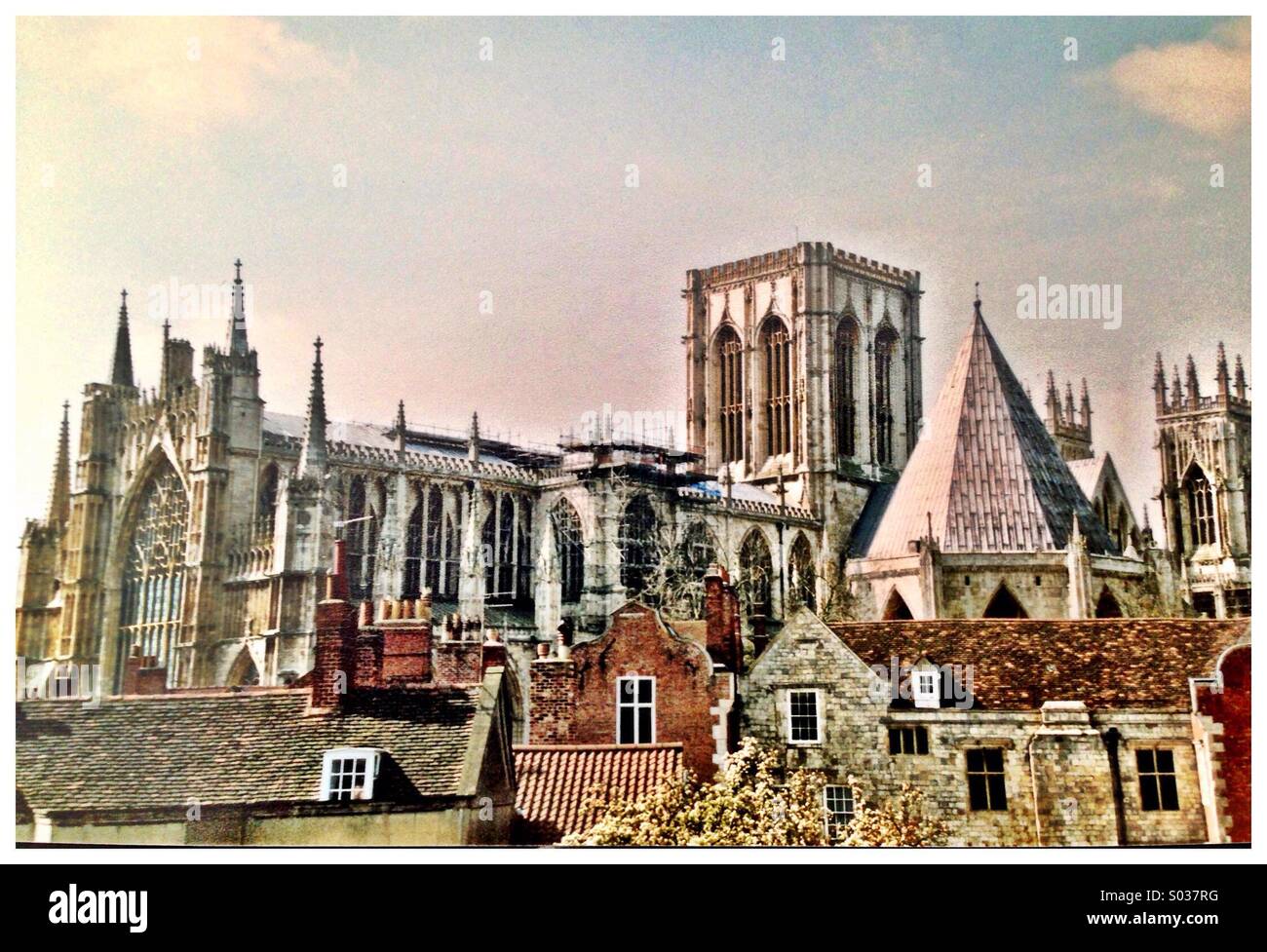 The minster building hi-res stock photography and images - Alamy