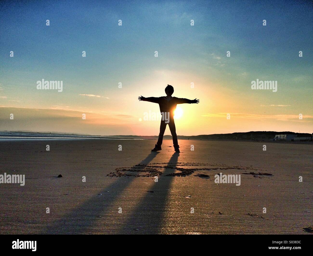 Happiness is hi-res stock photography and images - Alamy