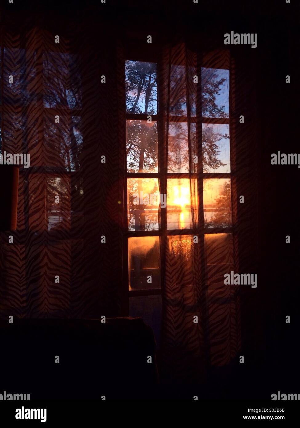 Shot at sunset hi-res stock photography and images - Alamy