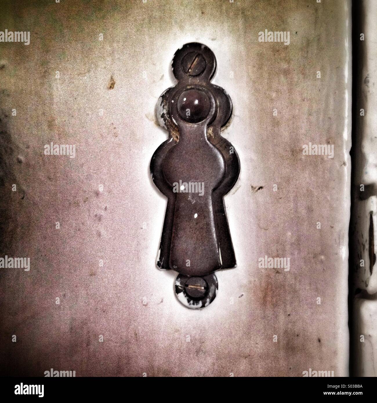 Keyhole cover hi-res stock photography and images - Alamy