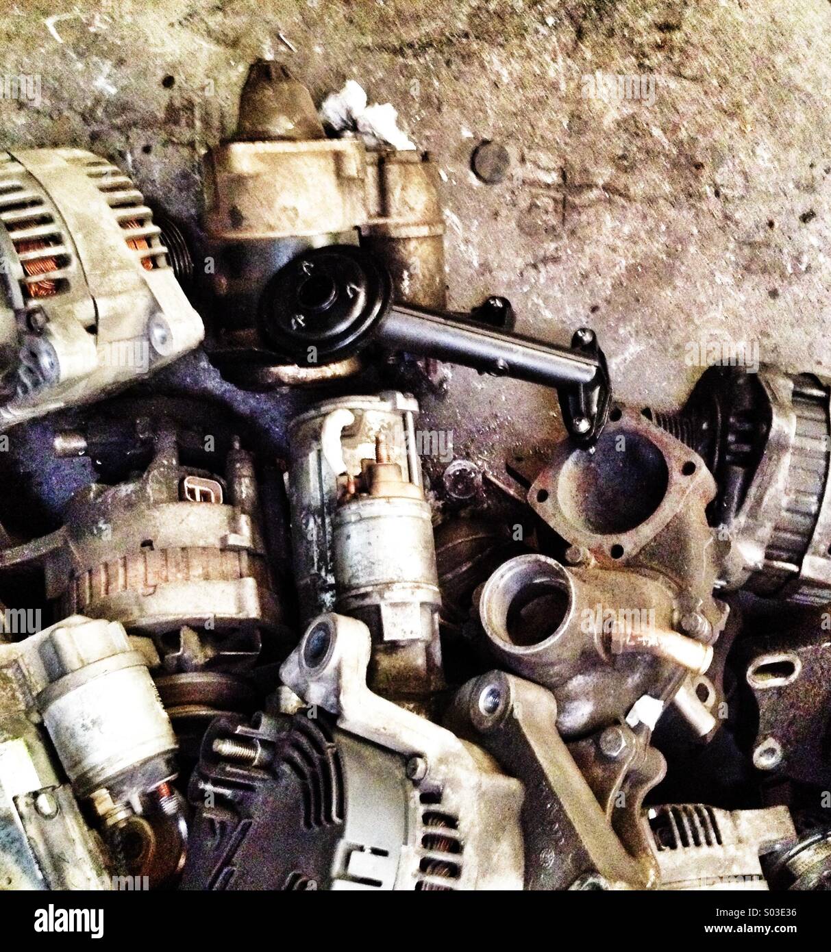 Mechanical parts hi-res stock photography and images - Alamy