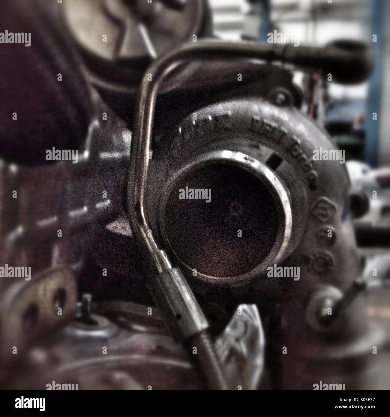 Mechanical parts hi-res stock photography and images - Alamy