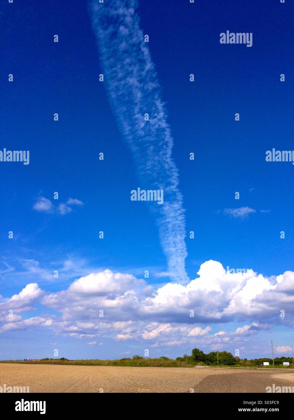 Jet Streaks In The Sky High Resolution Stock Photography and Images - Alamy