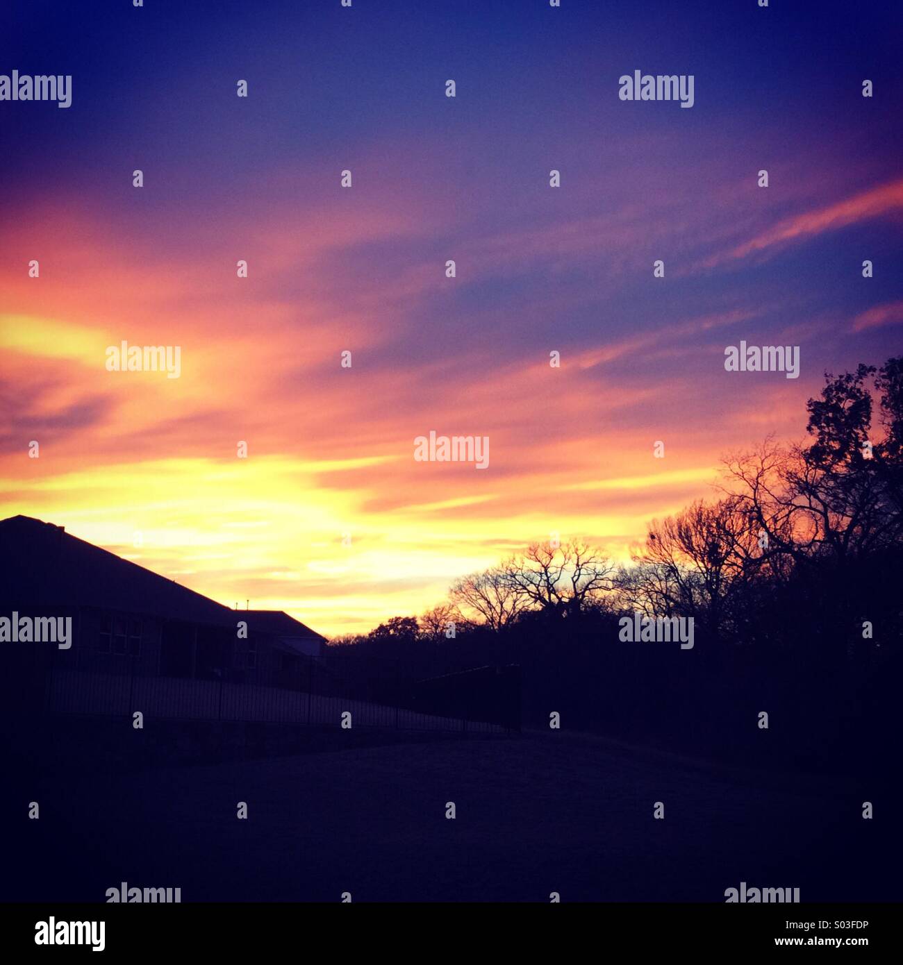 Beautiful yellow sky hi-res stock photography and images - Alamy