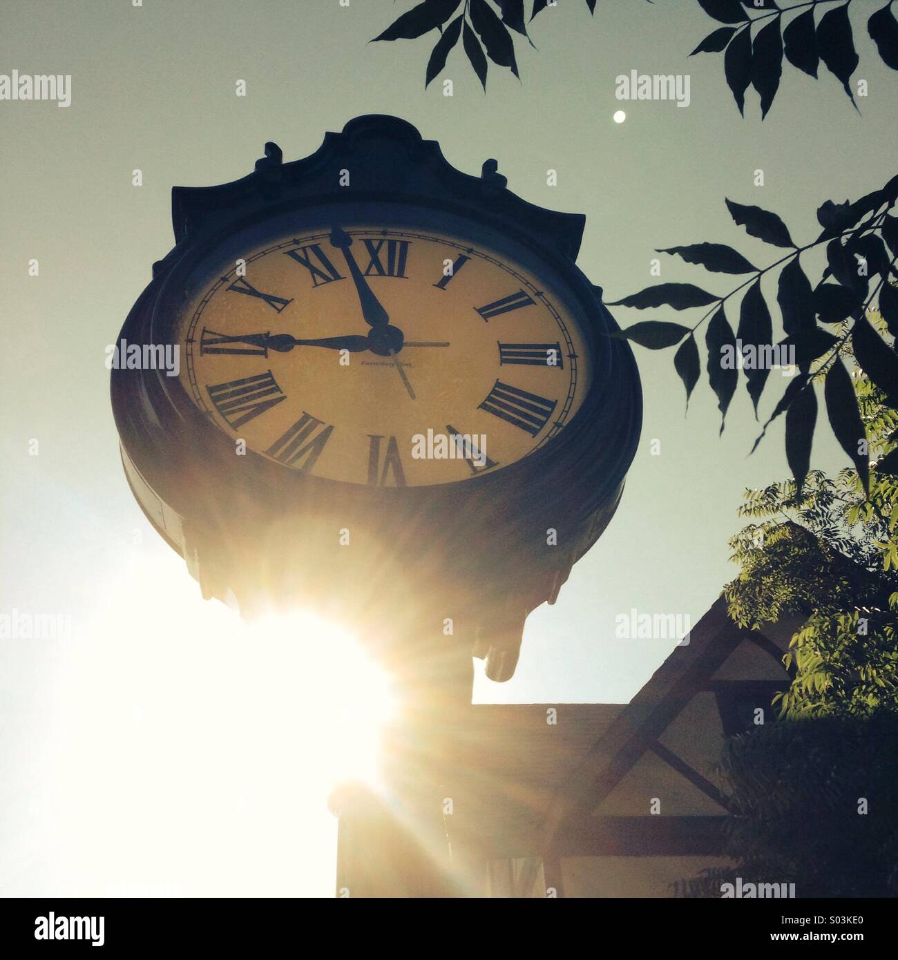 Sun moon clock hi-res stock photography and images - Alamy