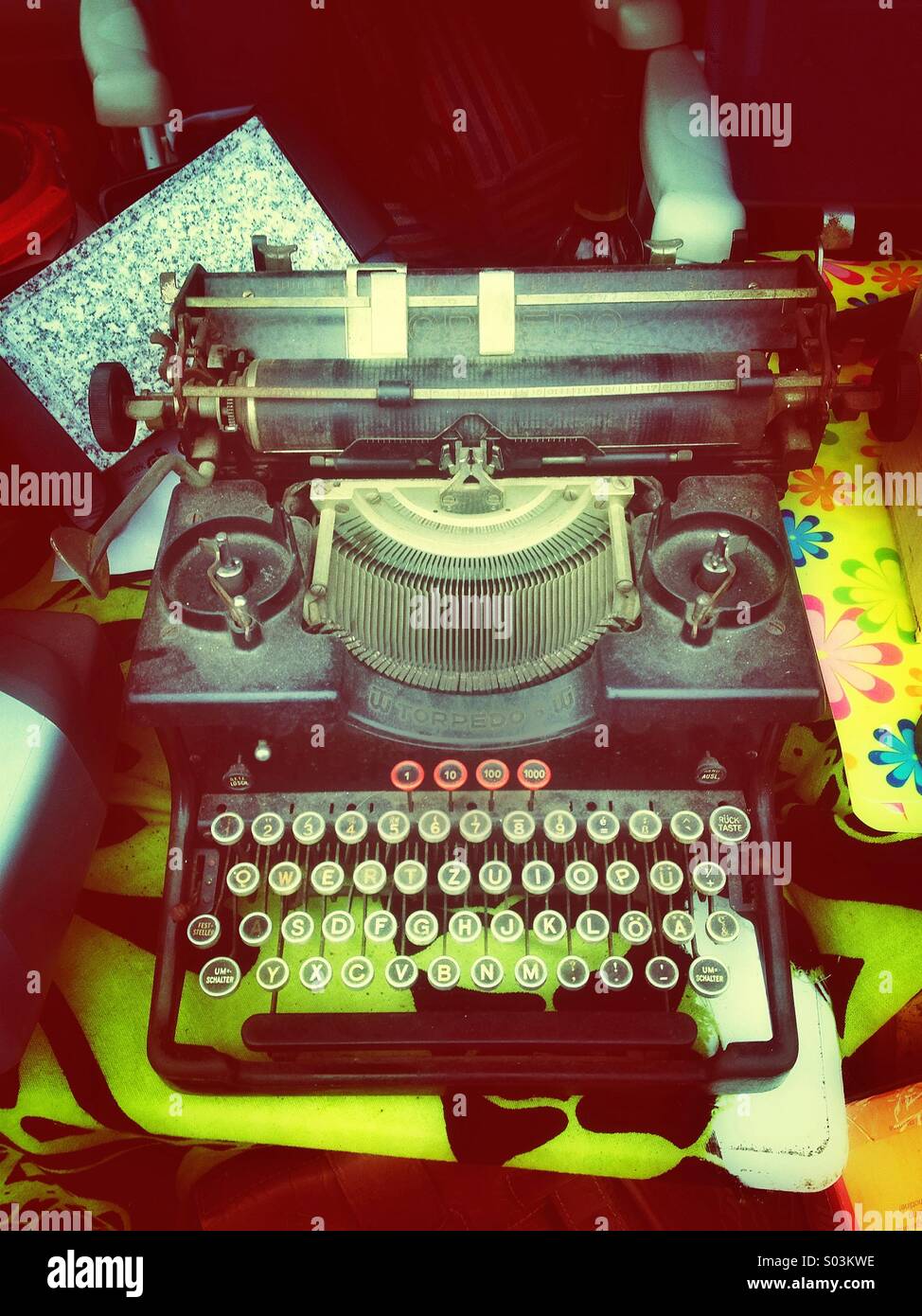 Old fashioned office hi-res stock photography and images - Alamy