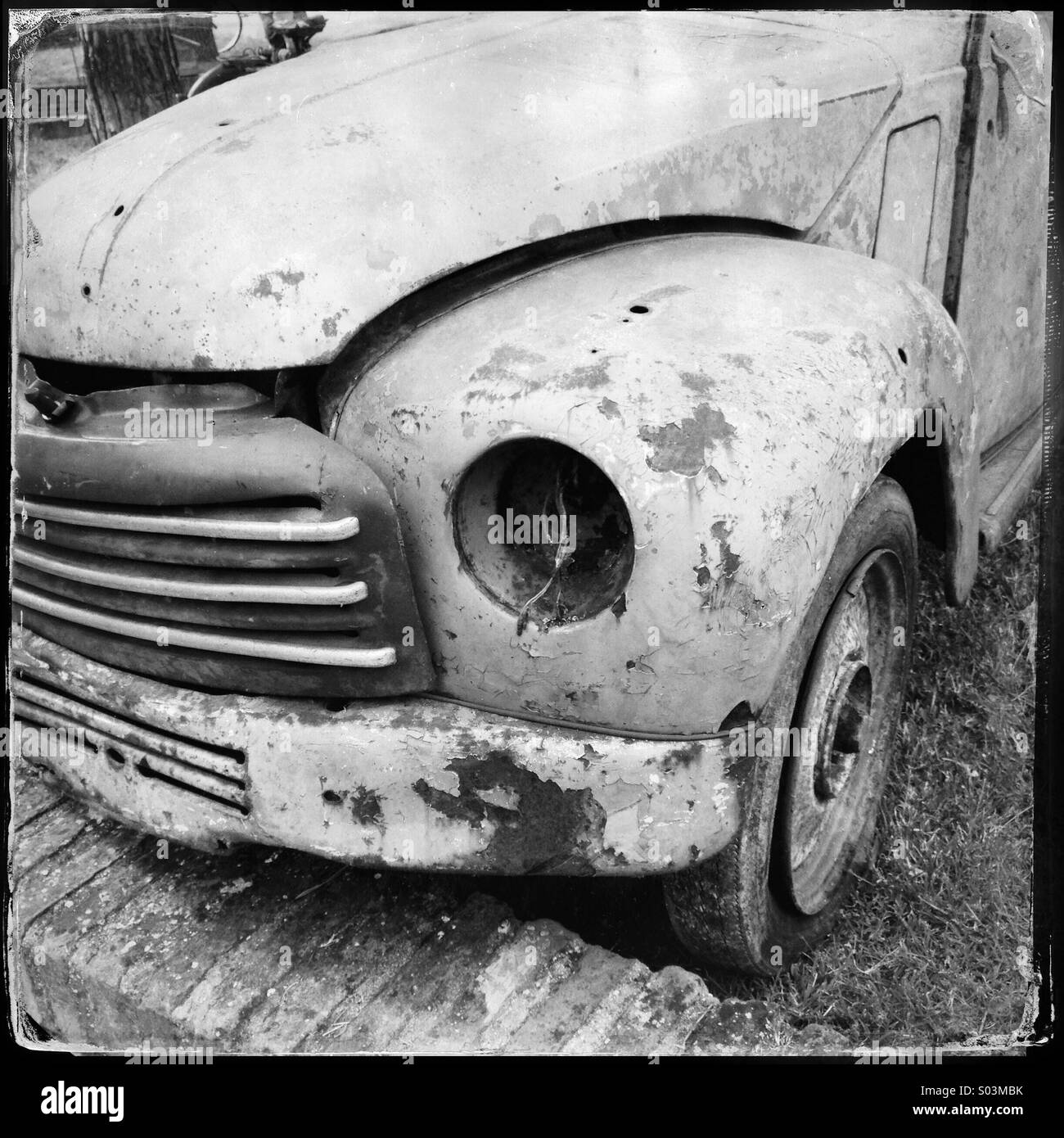 Old ruined car in detail Stock Photo - Alamy