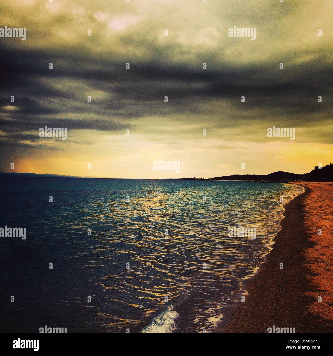 The edge of the sea Stock Photo - Alamy