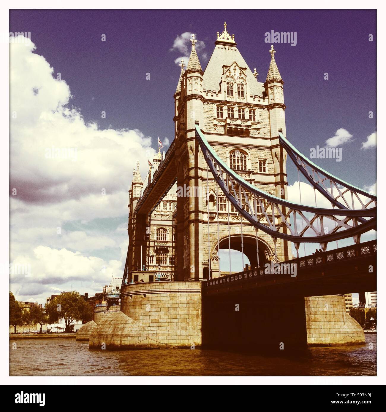 Tower Bridge under a blue sky Stock Photo - Alamy