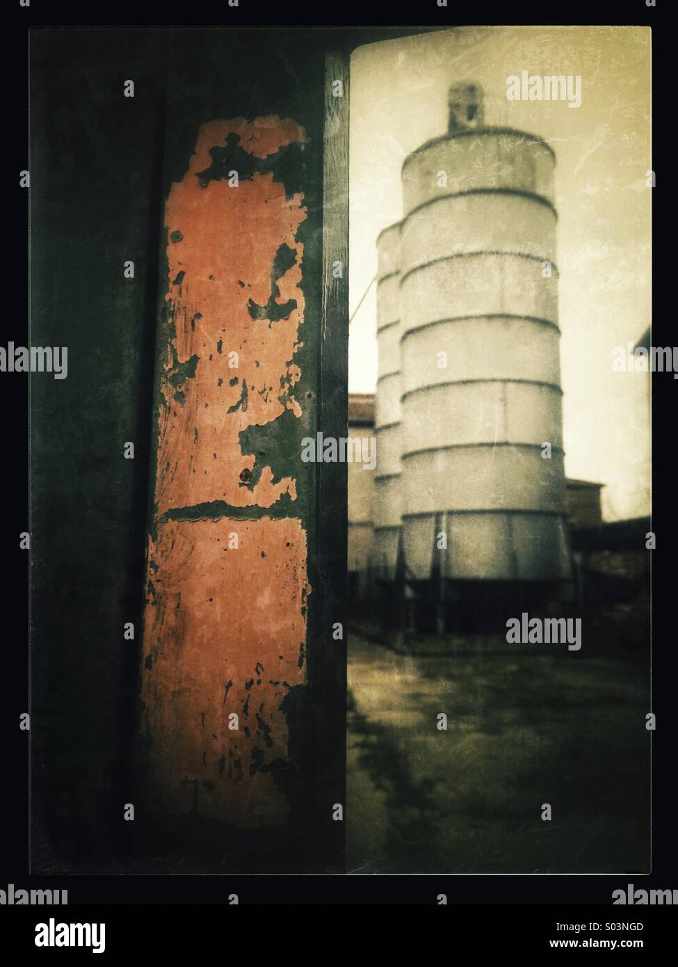 Old silos hi-res stock photography and images - Alamy