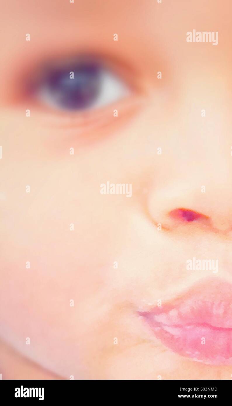 Childs face hi-res stock photography and images - Alamy