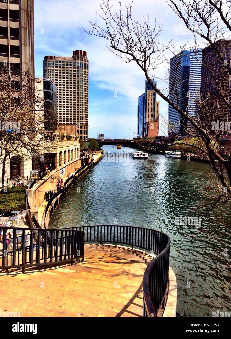 City water view hi-res stock photography and images - Alamy