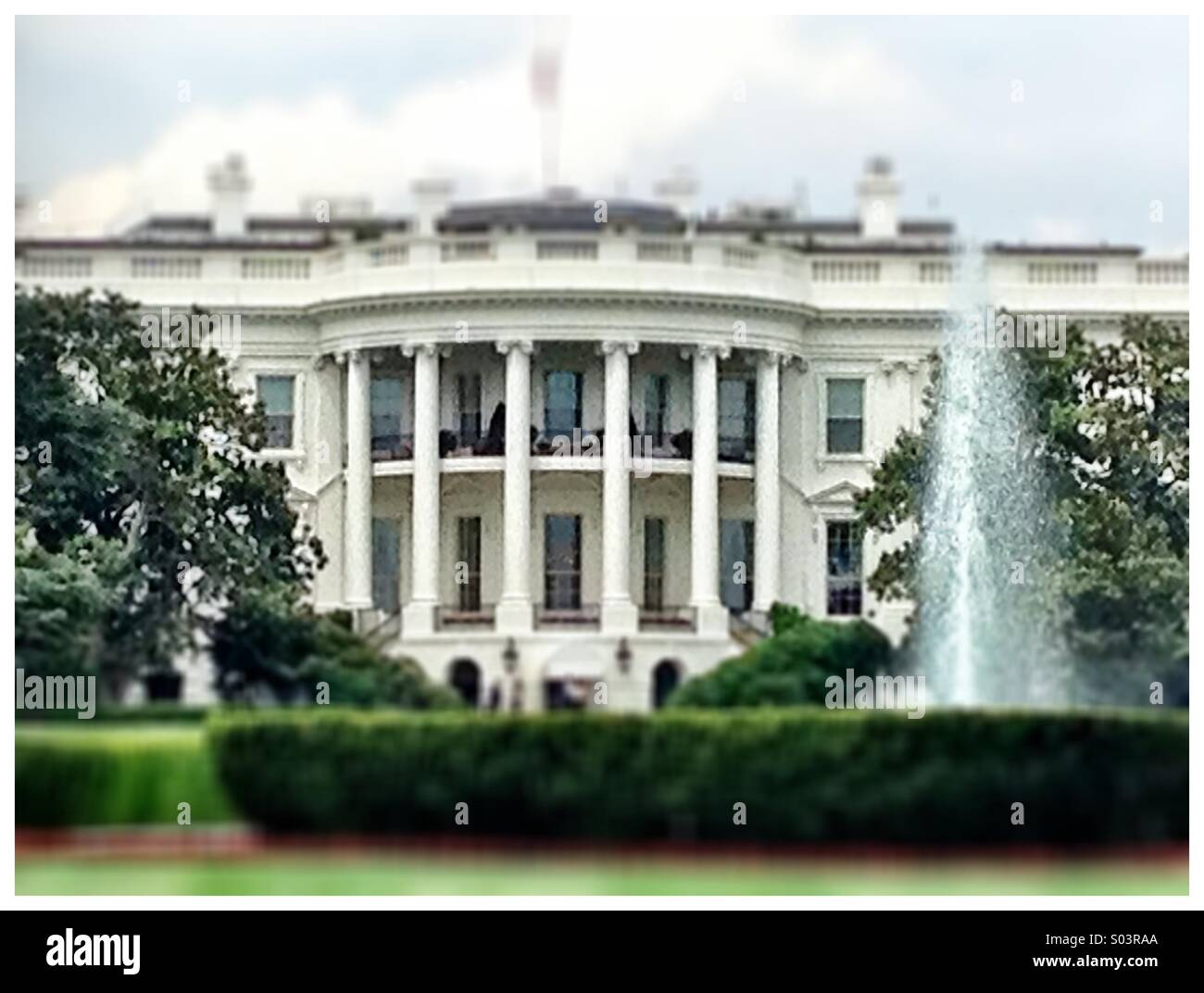 White house truman balcony hi-res stock photography and images - Alamy