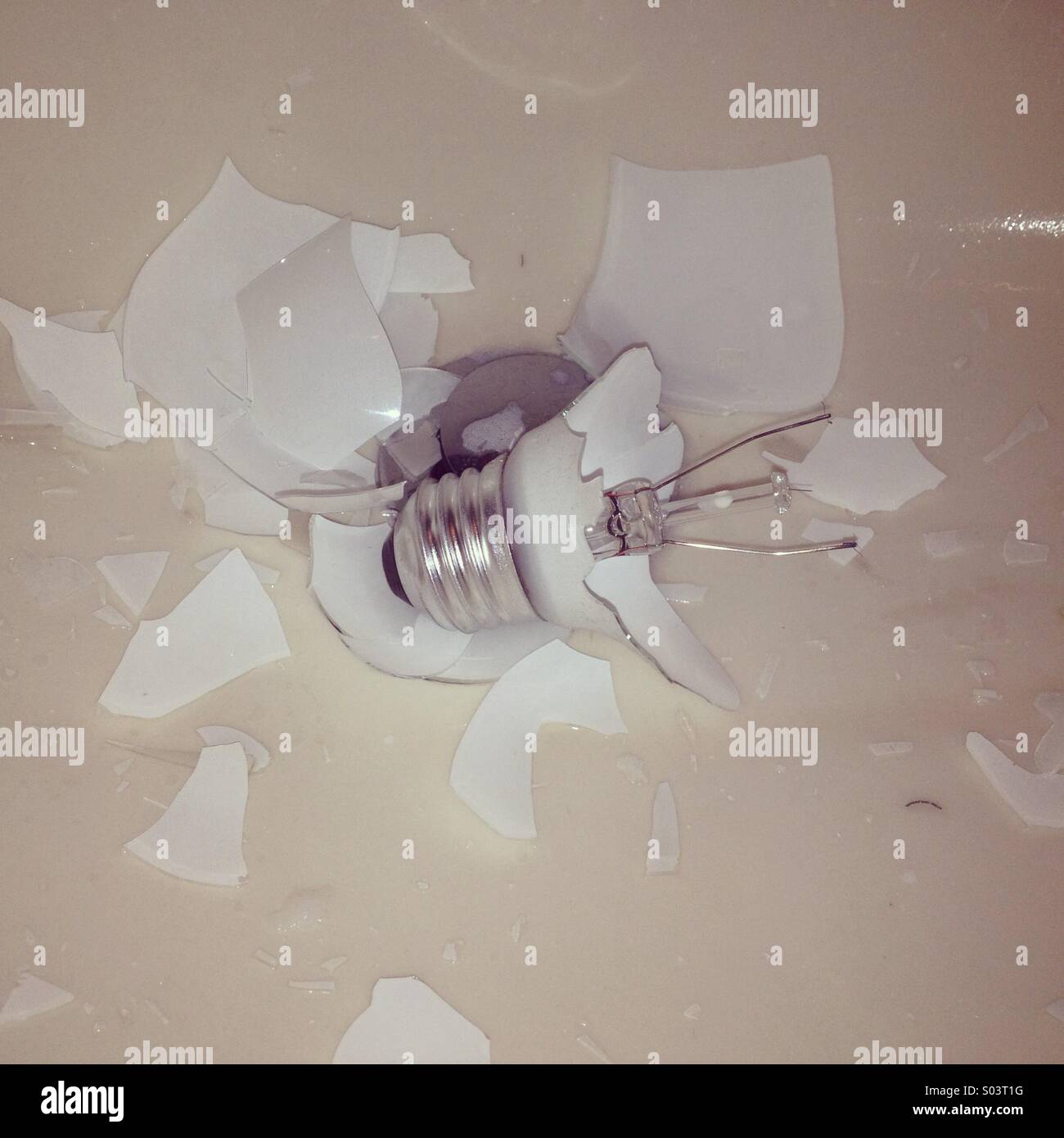 Broken ideas hi-res stock photography and images - Alamy