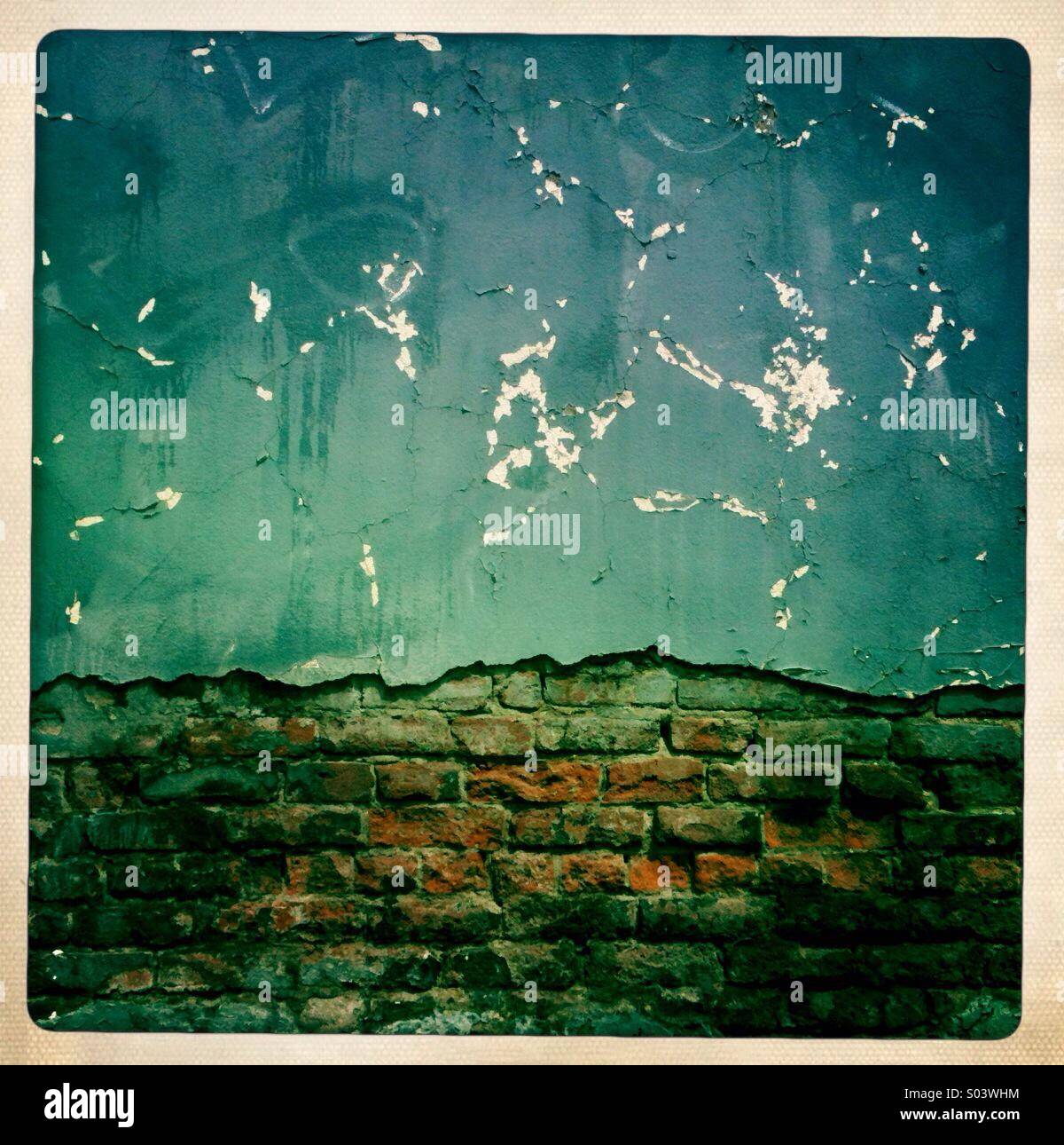 Crumbling mortar hi-res stock photography and images - Alamy