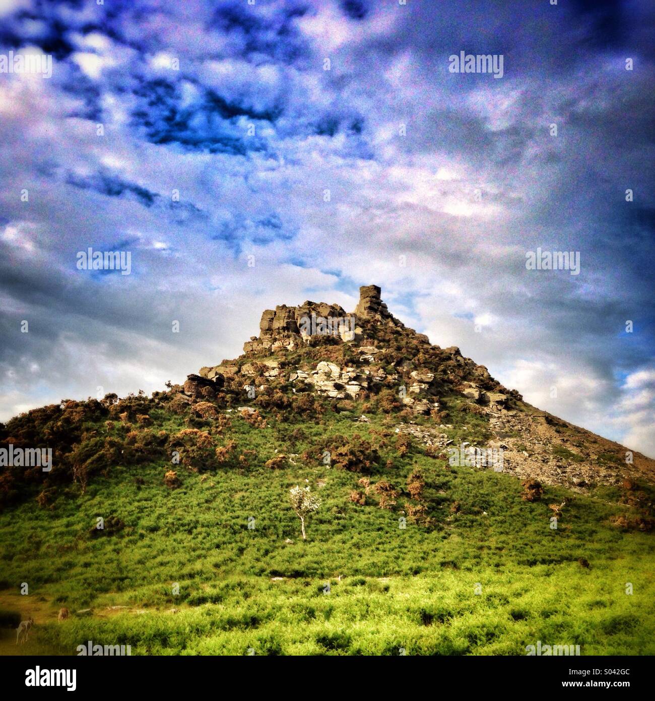 Rock out crop hi-res stock photography and images - Alamy