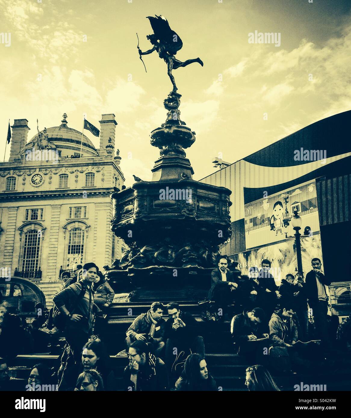 Statue of Eros, Piccadilly Circus, 2014 Stock Photo - Alamy