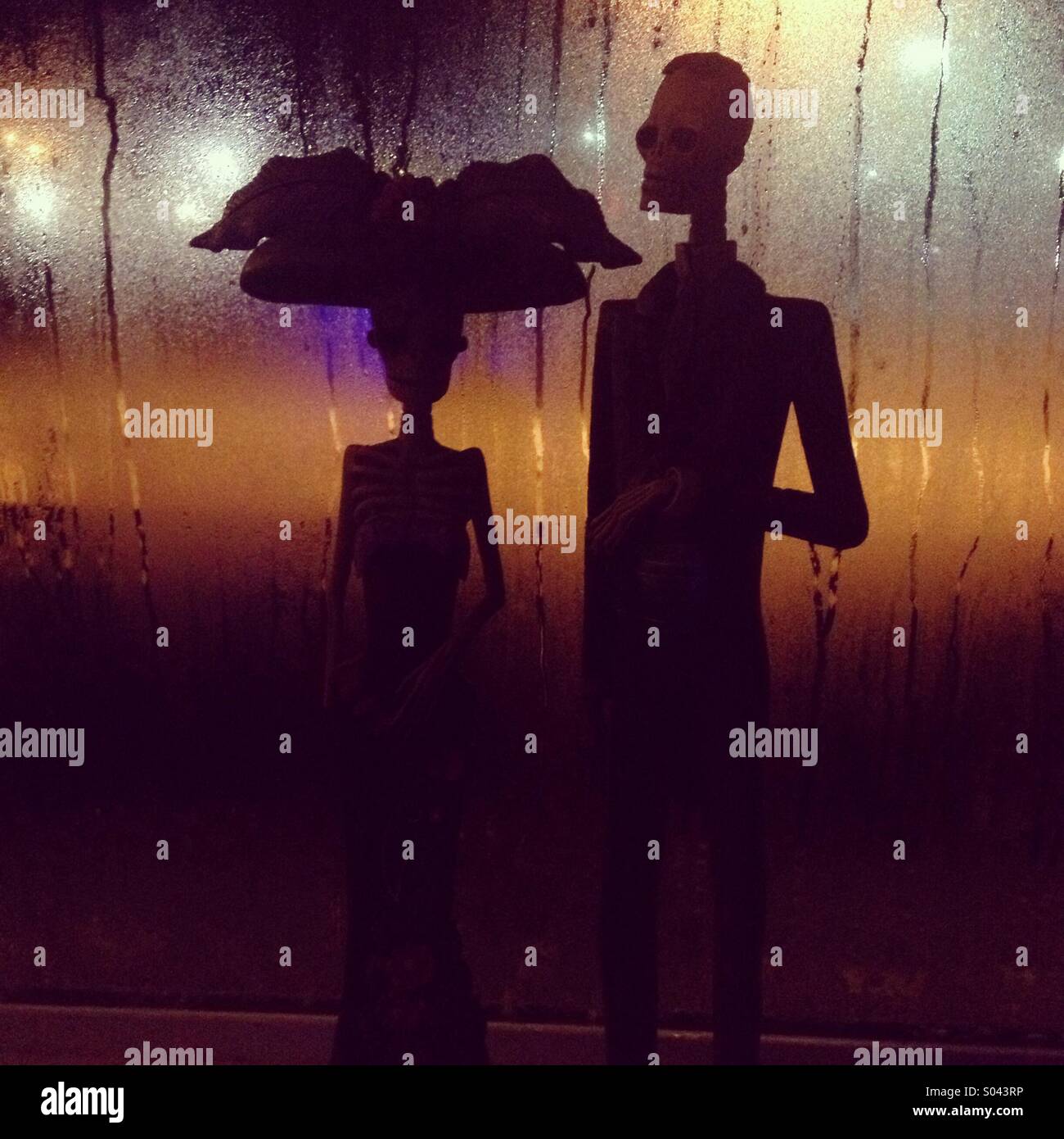 Shadow of the dead hi-res stock photography and images - Alamy