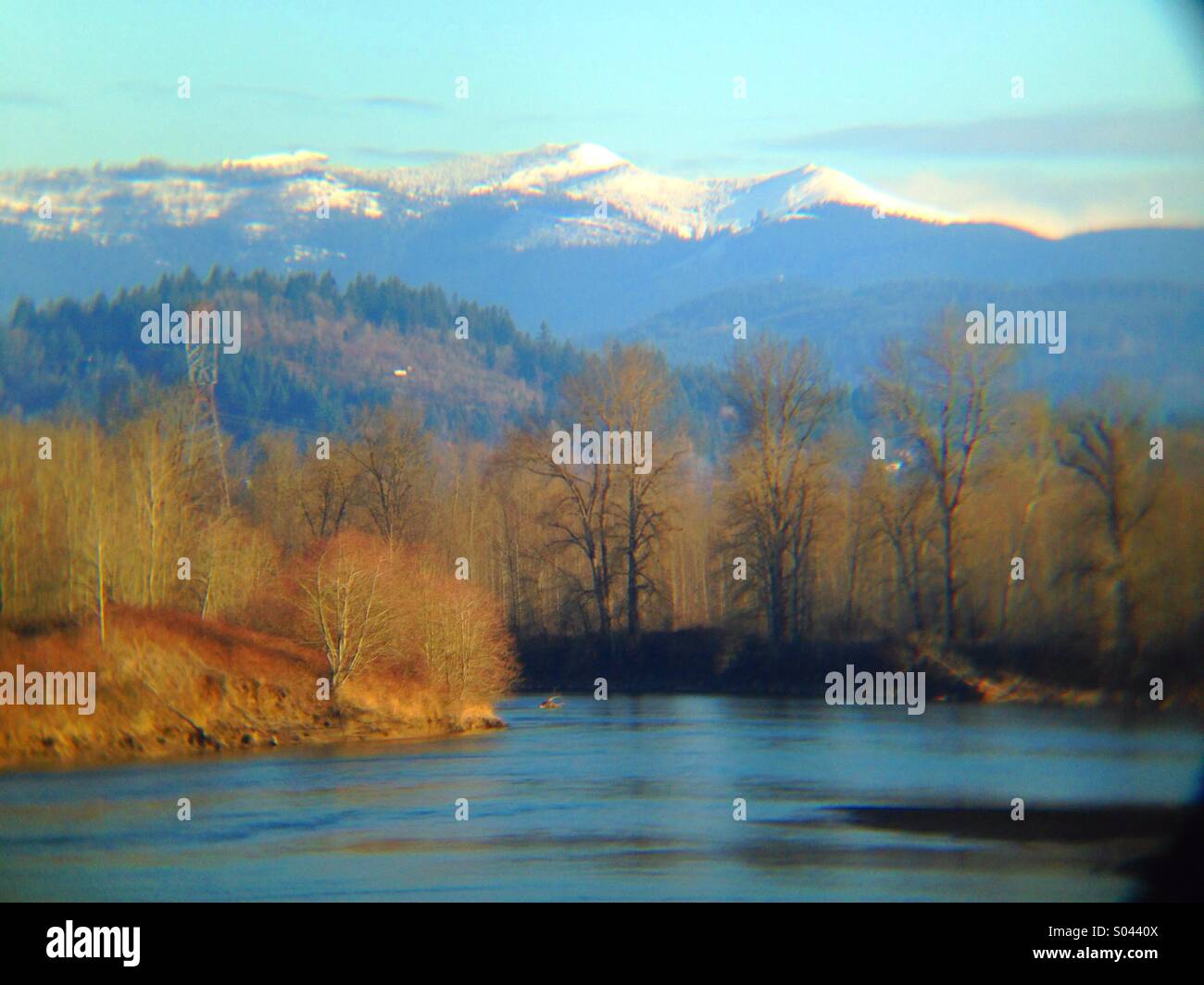 Snow topped mountains hi-res stock photography and images - Alamy