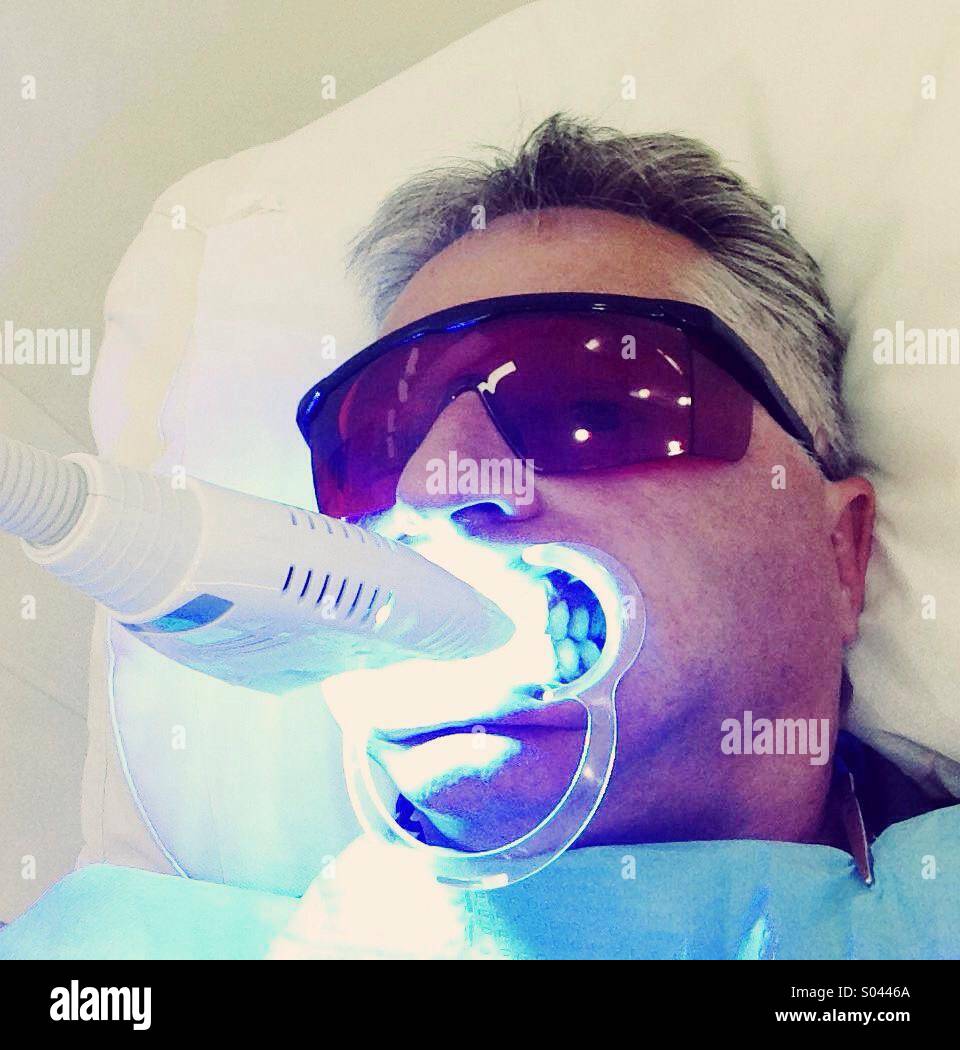 Uv lamp hi-res stock photography and images - Alamy