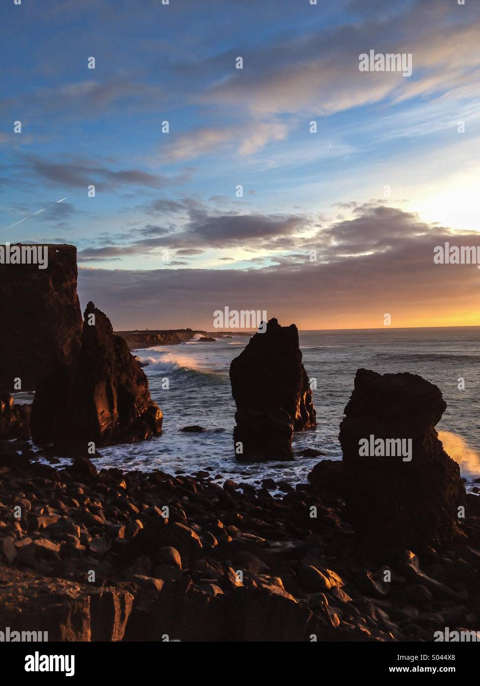 Rocket coast in Iceland Stock Photo - Alamy