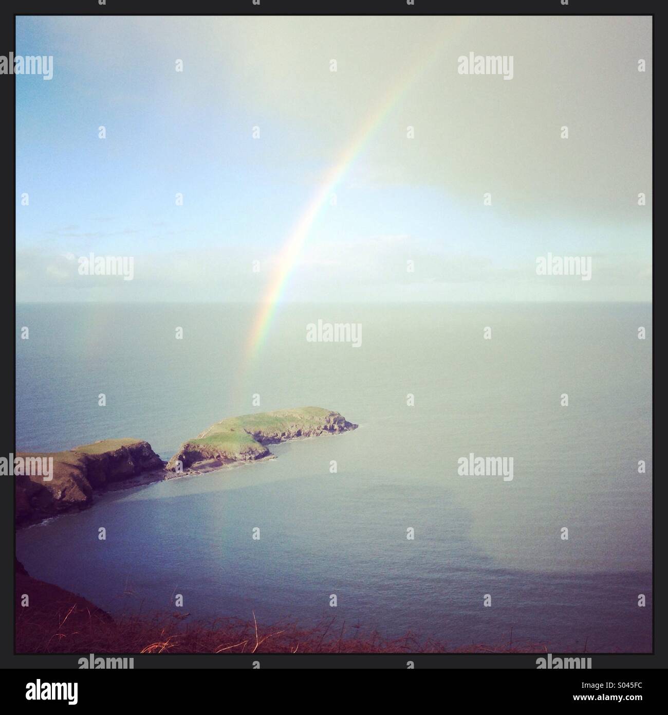 Rainbow over wales hi-res stock photography and images - Alamy