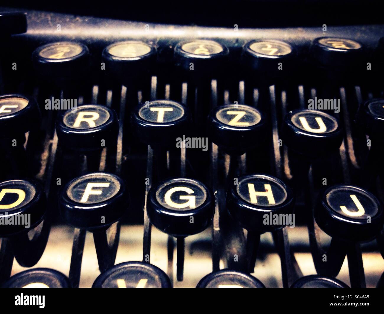 Old school typewriter hi-res stock photography and images - Alamy