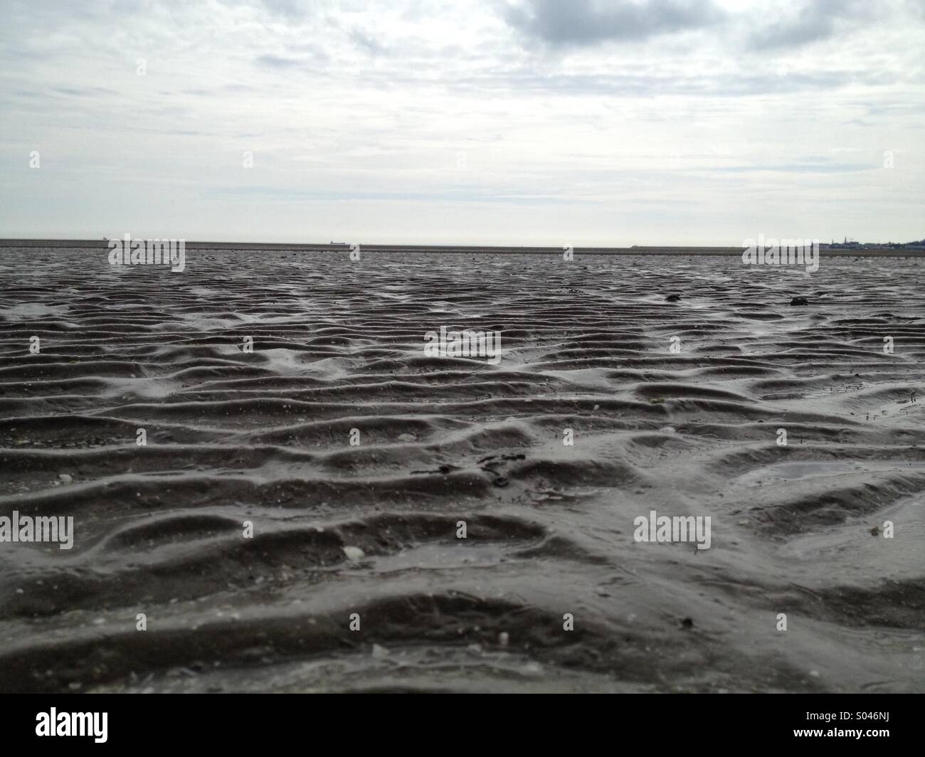Moon and beach hi-res stock photography and images - Alamy