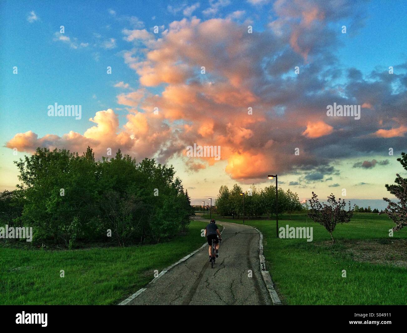 Clouds living hi-res stock photography and images - Alamy