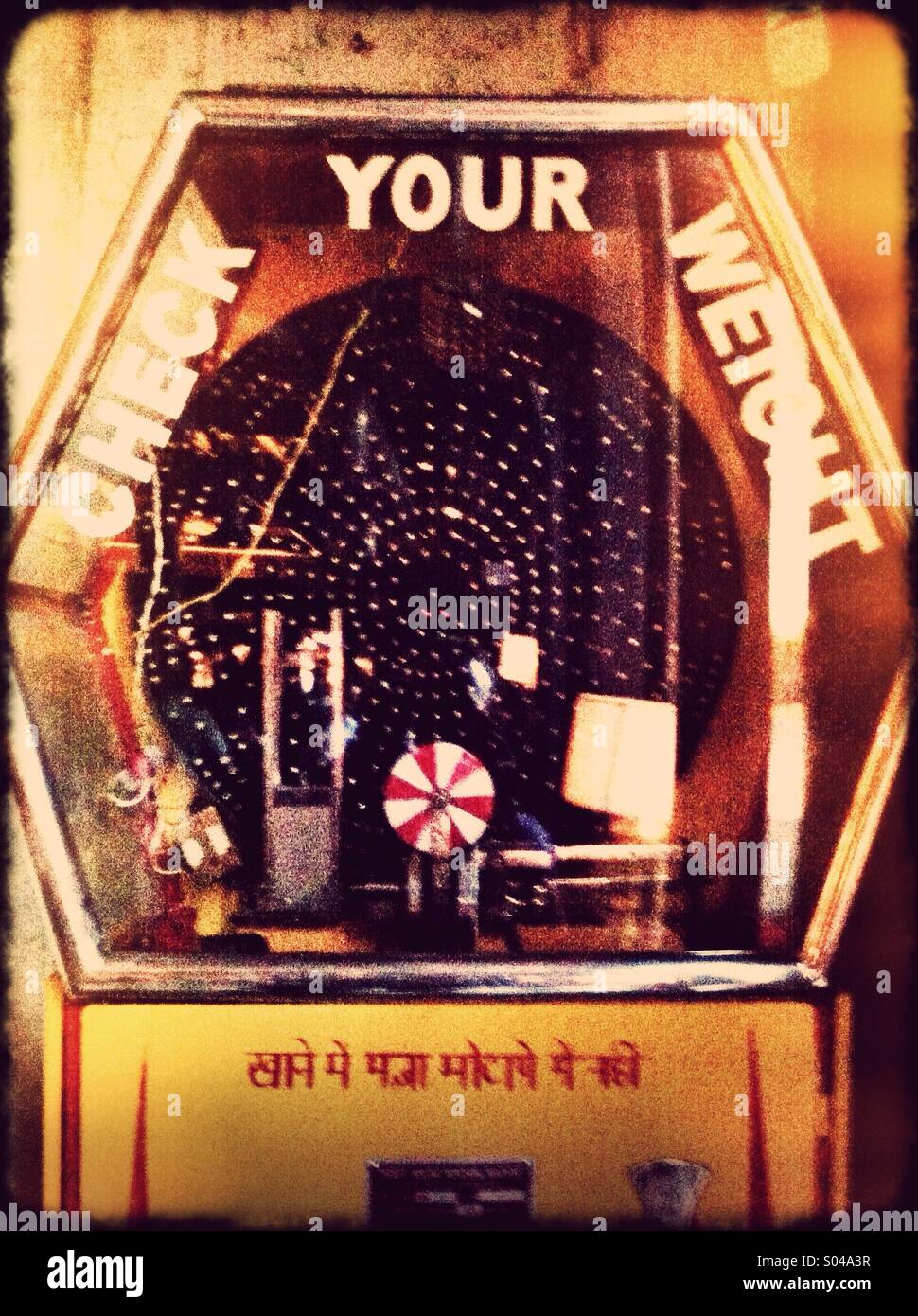 Weight machine hi-res stock photography and images - Alamy