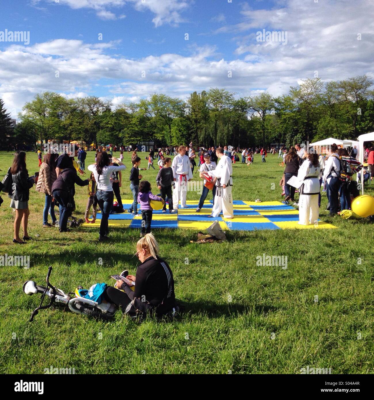 People playing judo, South park, Sofia, Bulgaria Stock Photo - Alamy