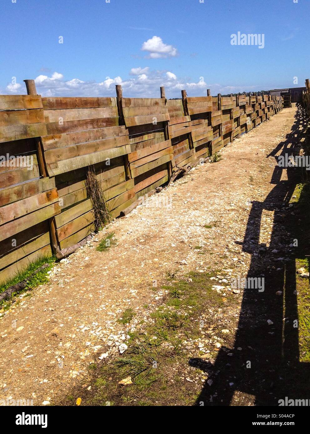 Track fence hi-res stock photography and images - Alamy