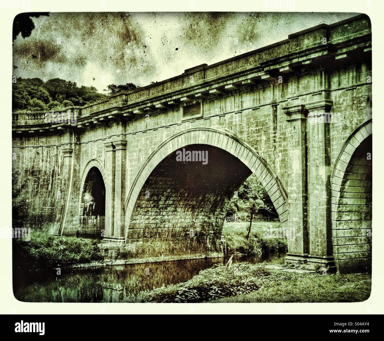 Viaduct span hi-res stock photography and images - Alamy