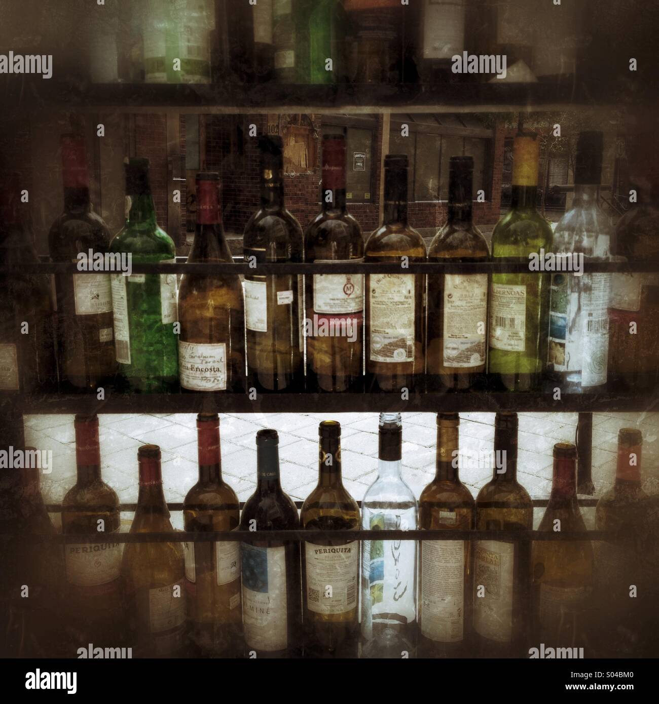 Fully stacked bar hi-res stock photography and images - Alamy