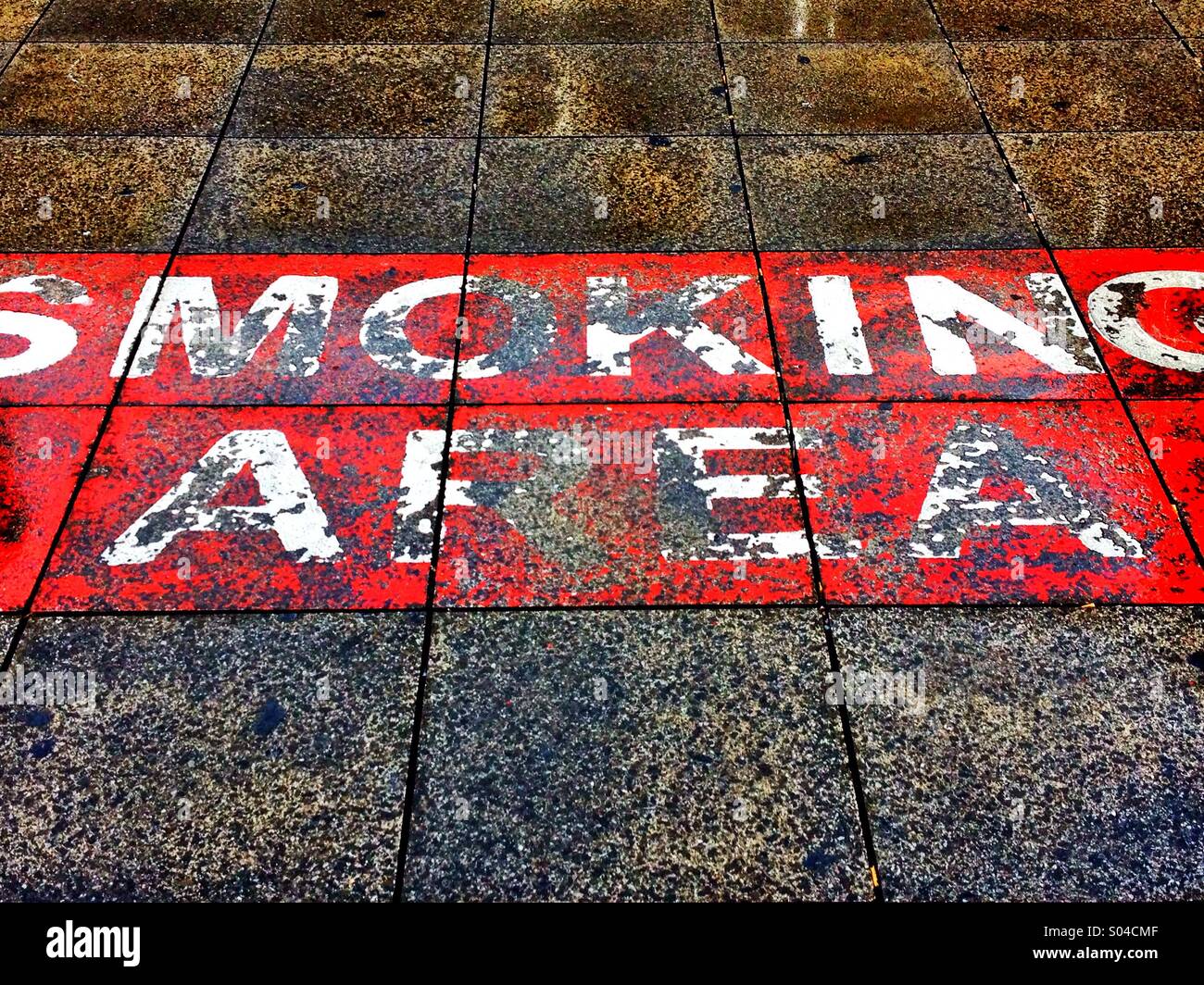 Smokers area hi-res stock photography and images - Alamy