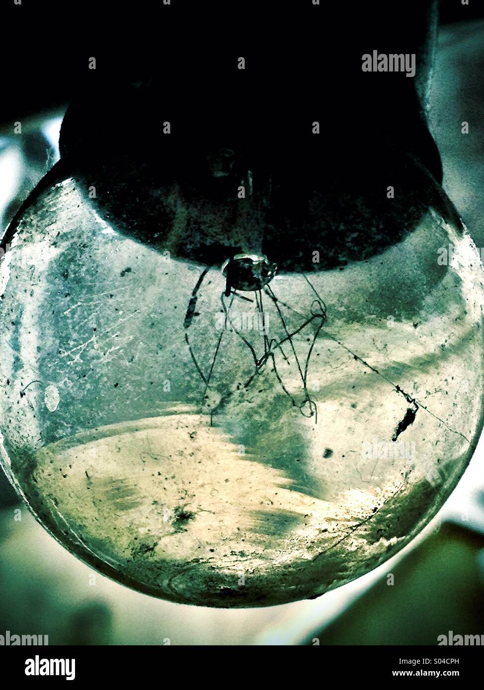 Old lightbulb hi-res stock photography and images - Alamy