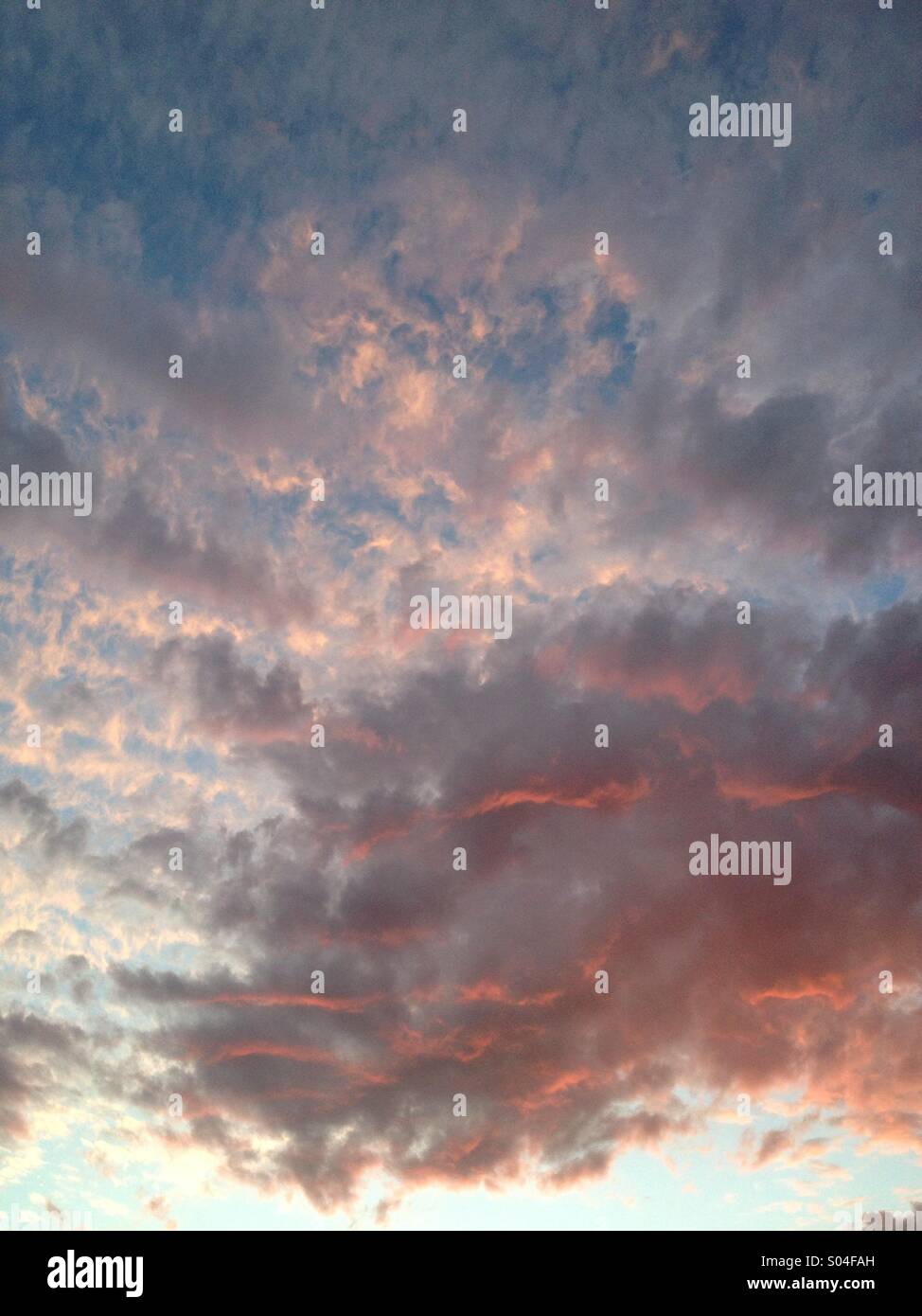 Clouds move hi-res stock photography and images - Alamy