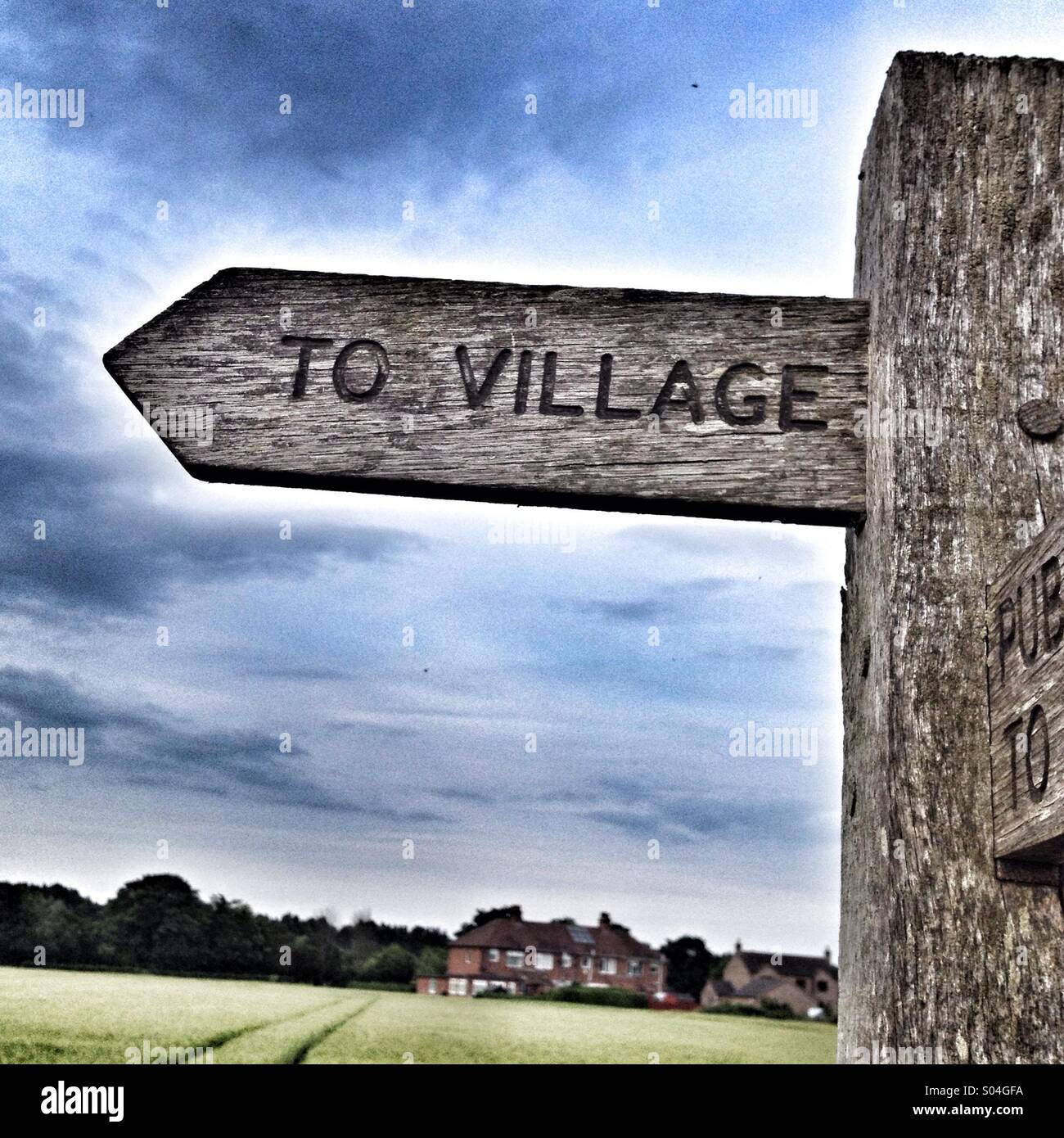 Lincolnshire village sign hi-res stock photography and images - Alamy