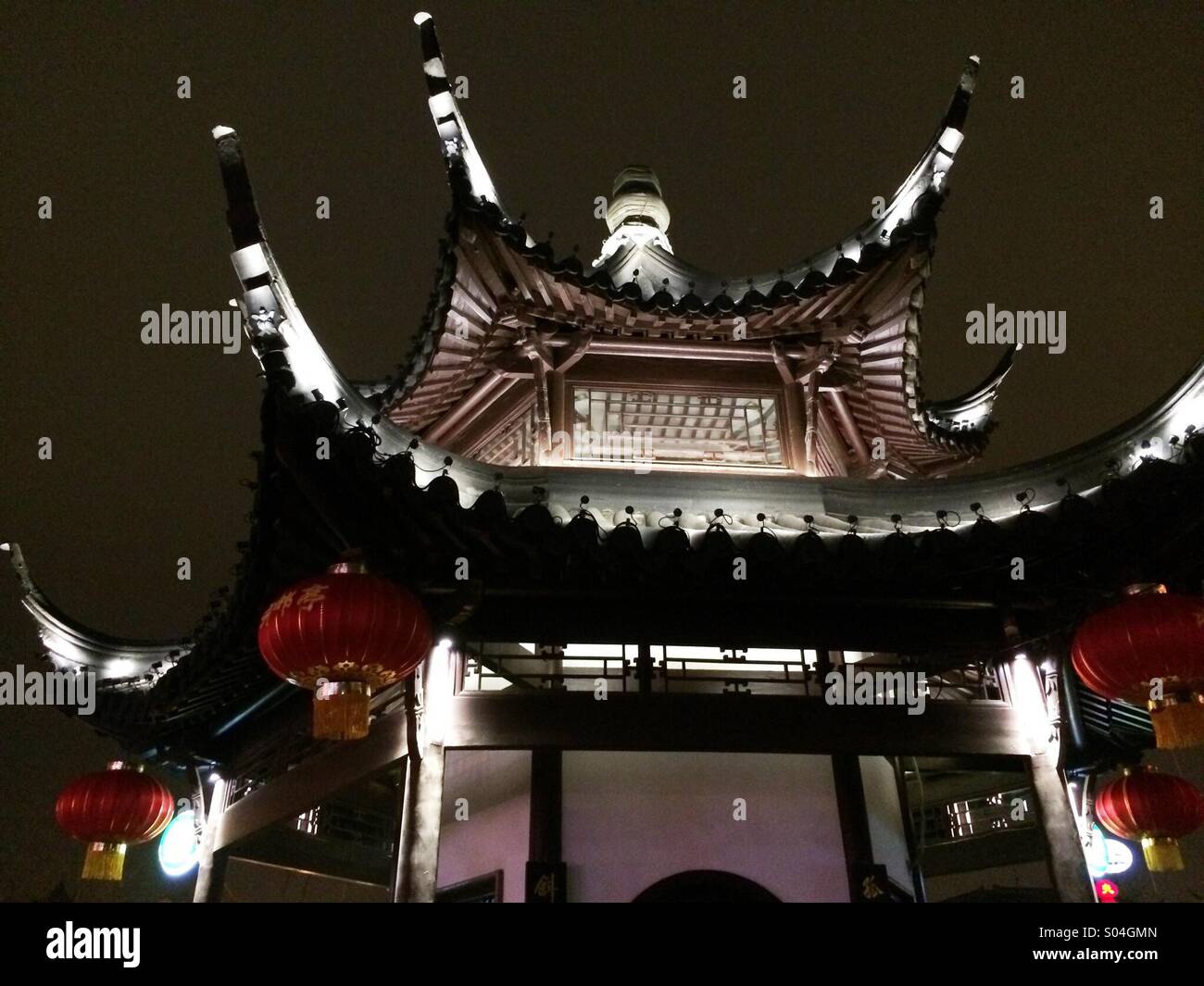 Old house in old shanghai hi-res stock photography and images - Alamy