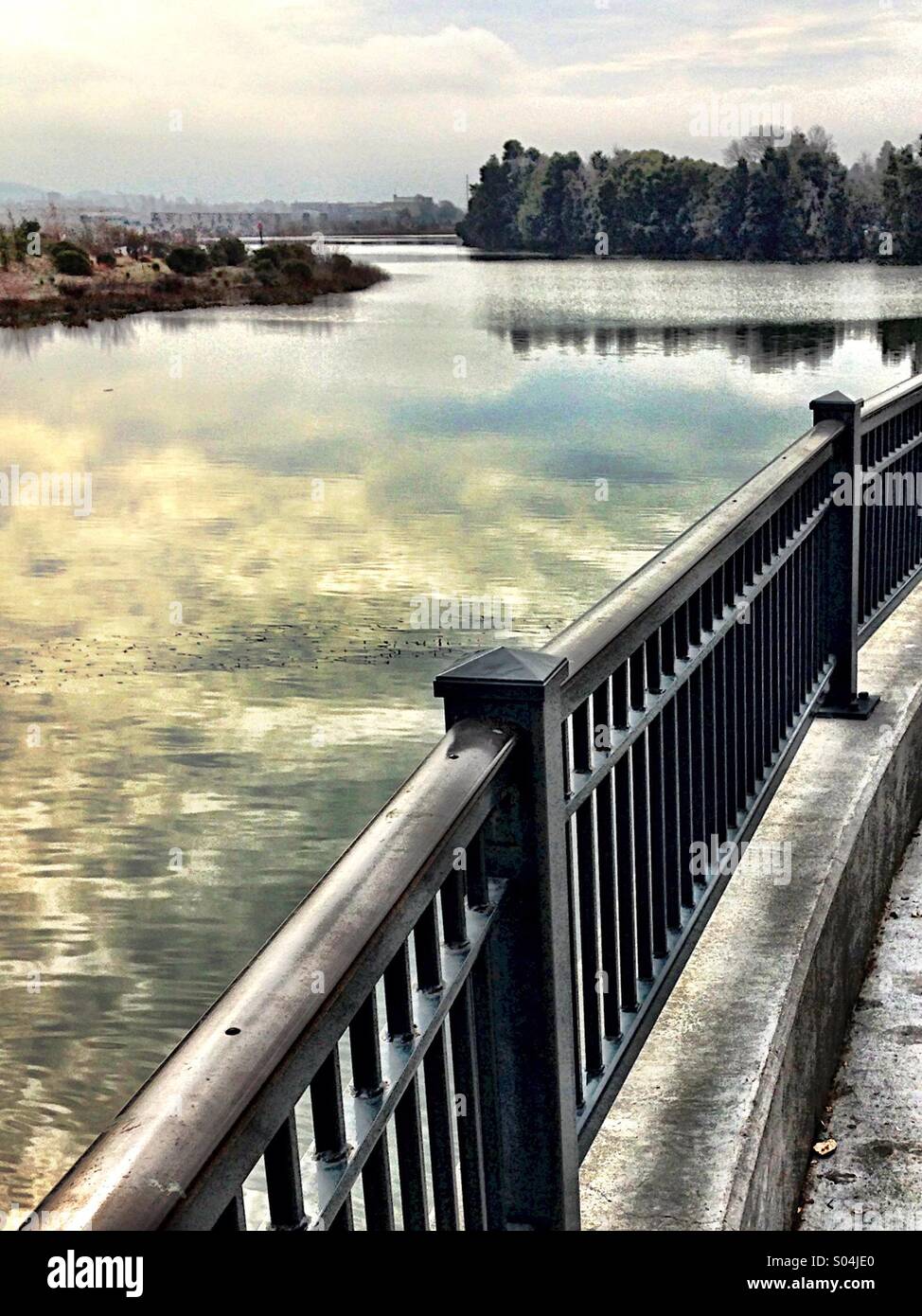 Walkway at lake hi-res stock photography and images - Alamy