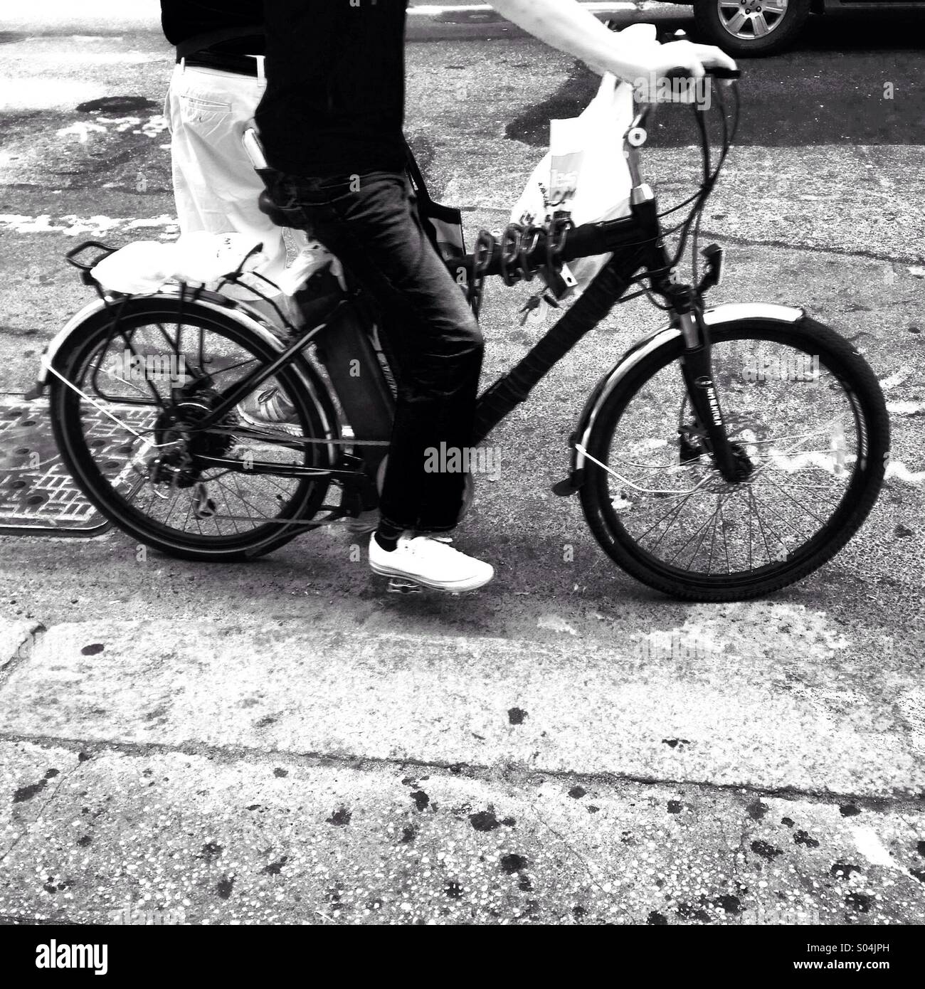 Bicycle delivery manhattan hi-res stock photography and images - Alamy