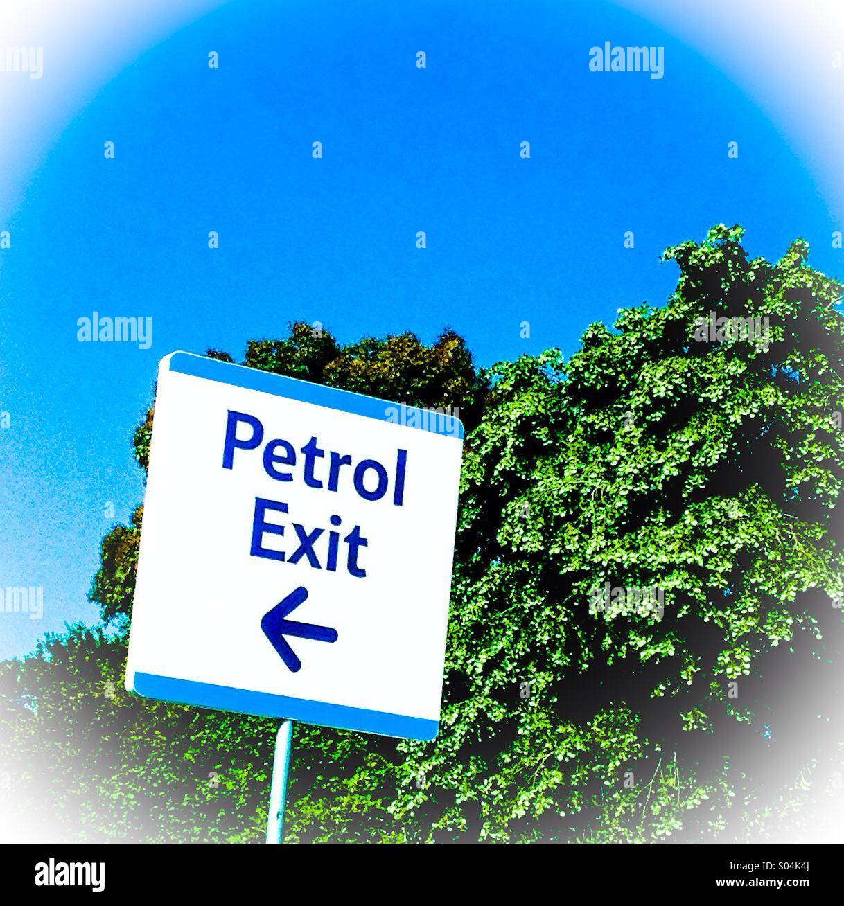 Fuel sign hi-res stock photography and images - Alamy