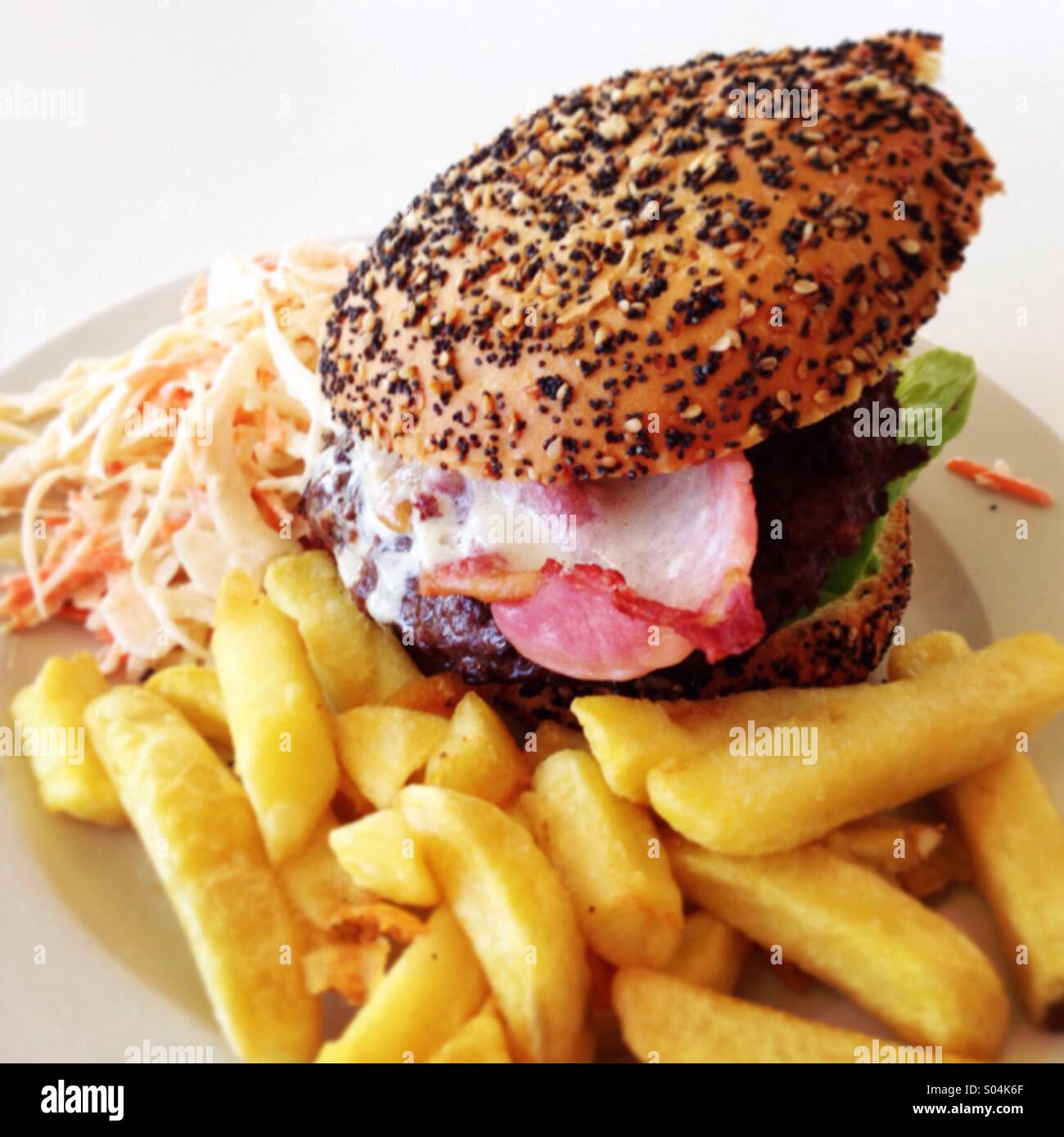 Chips and burger hi-res stock photography and images - Alamy