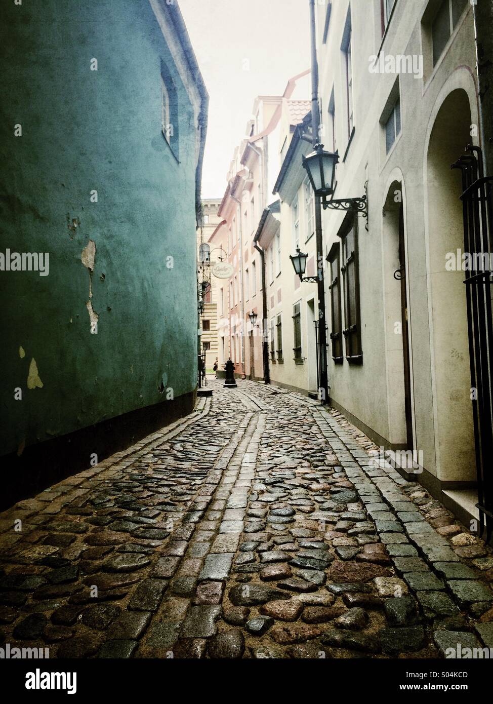 Pretty cobblestone hi-res stock photography and images - Alamy