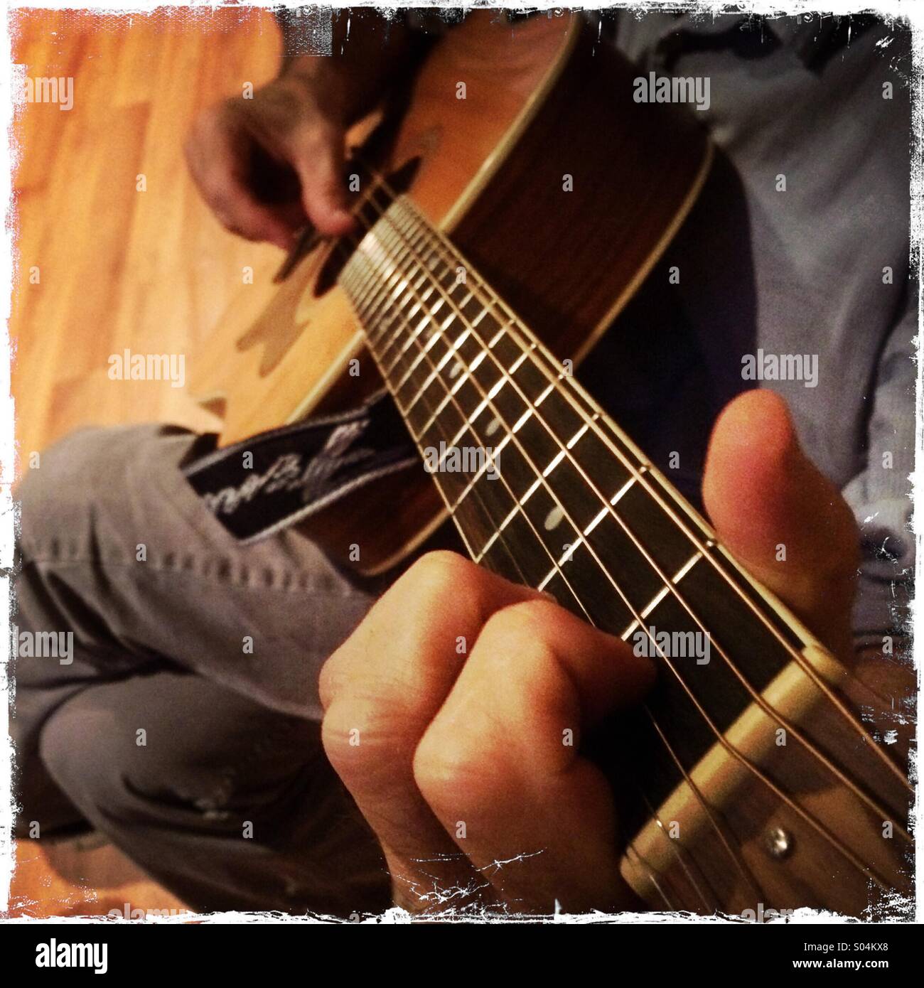 Strumming hi-res stock photography and images - Alamy