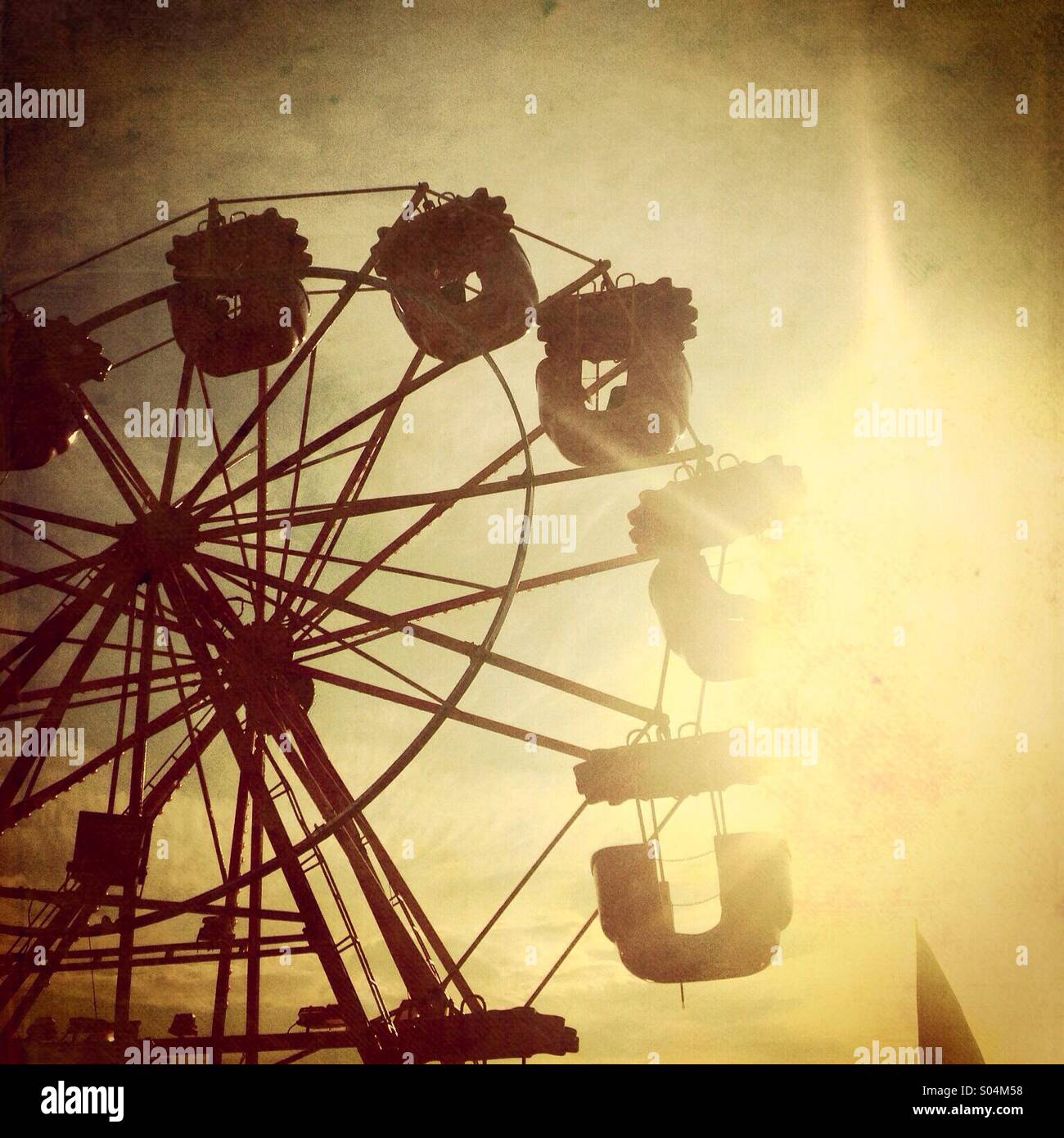 Amusementpark hi-res stock photography and images - Alamy