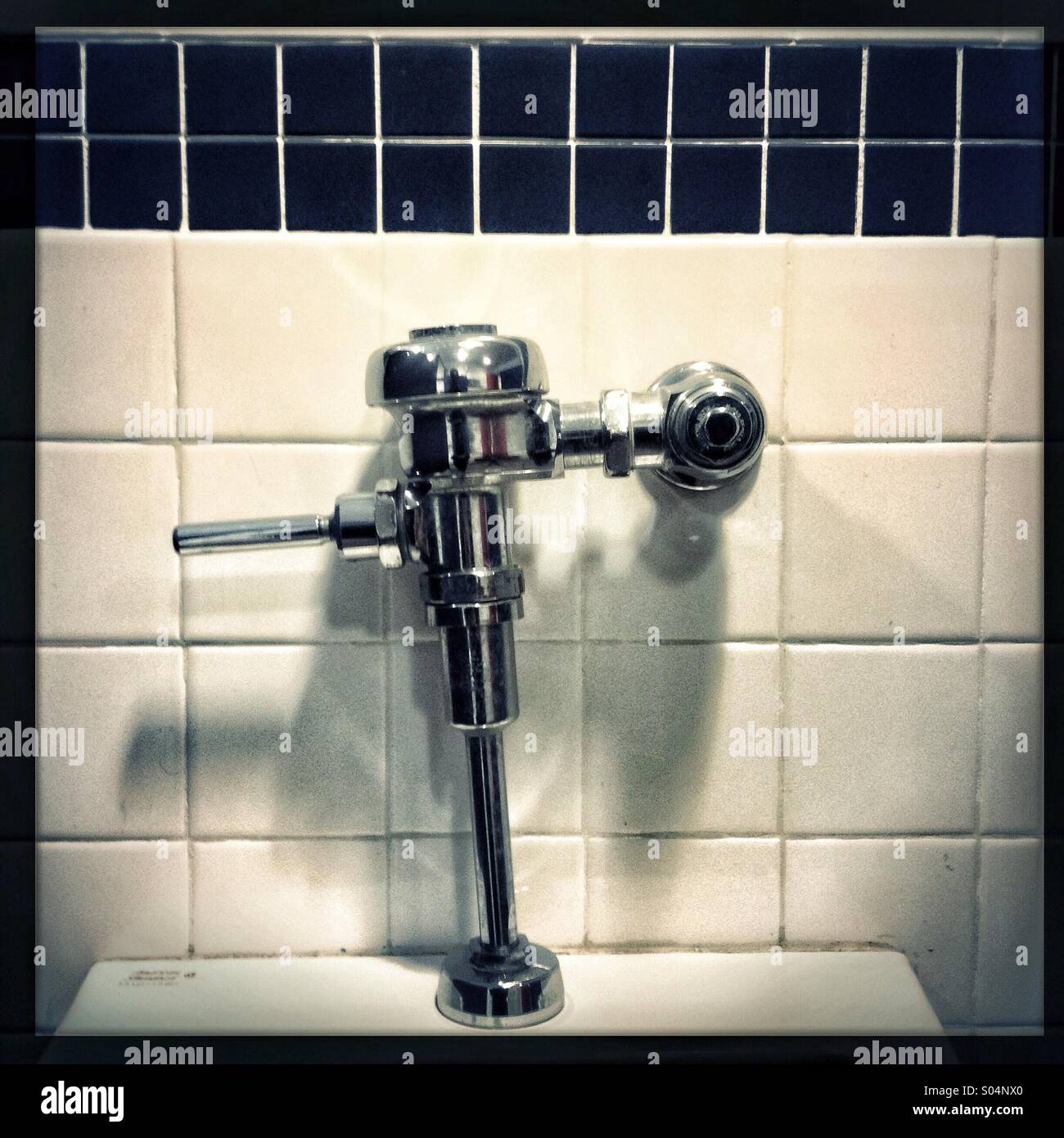 Flush mechanism hi-res stock photography and images - Alamy