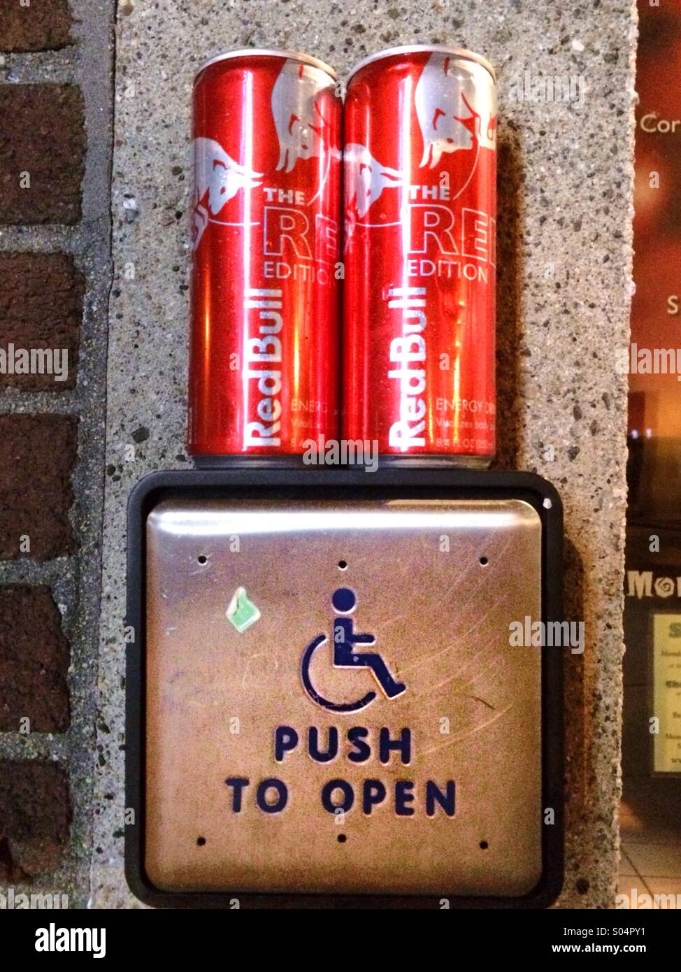 Push to open hi-res stock photography and images - Alamy