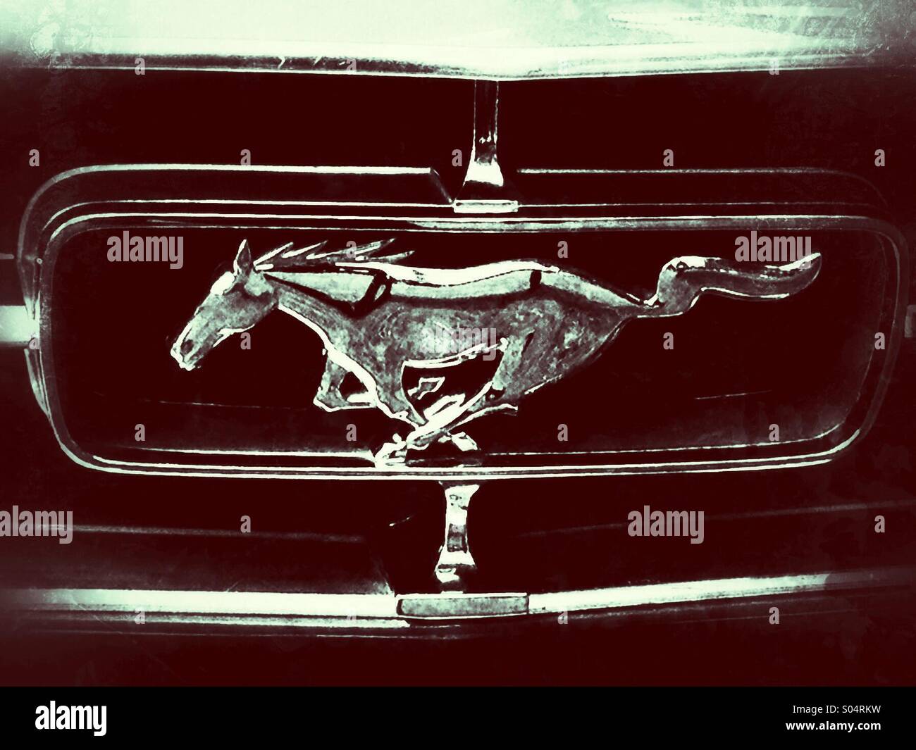 Mustang badge hi-res stock photography and images - Alamy
